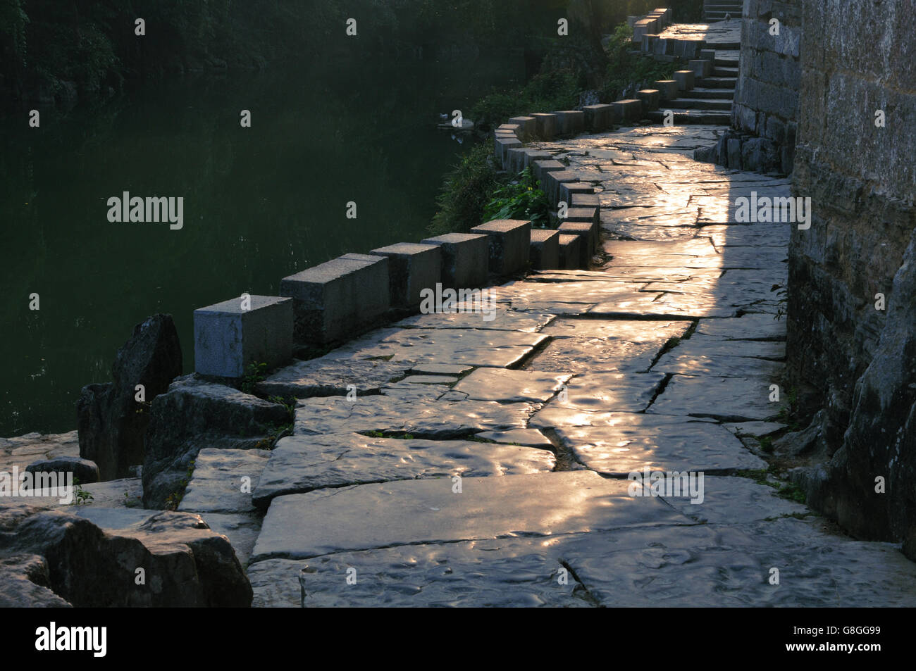 Ancient walkway stone hi-res stock photography and images - Alamy