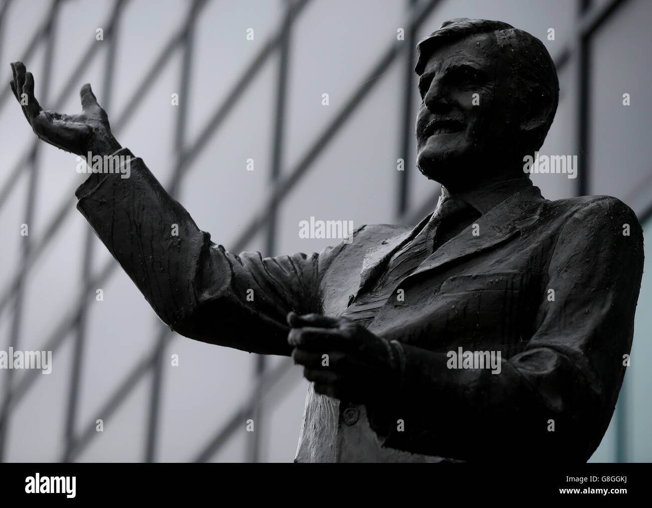 The jimmy hill statue near the ricoh arena hi-res stock photography and ...