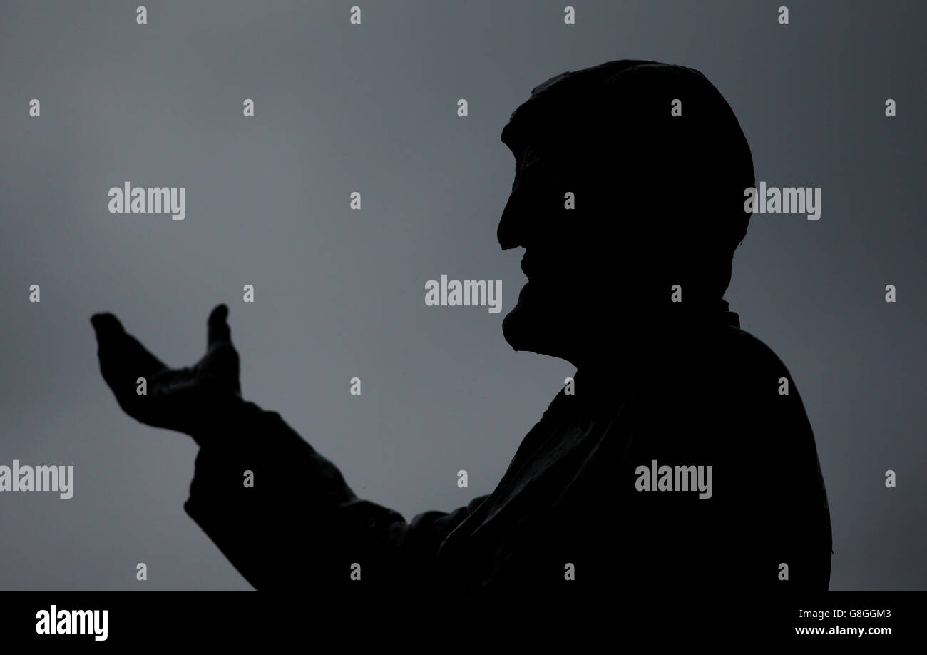 The Jimmy Hill statue near the Ricoh Arena, Coventry Stock Photo - Alamy