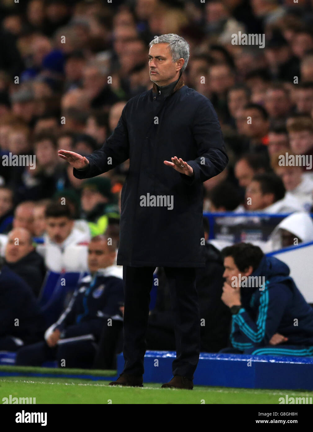 Chelsea porto uefa champions league hi-res stock photography and images ...
