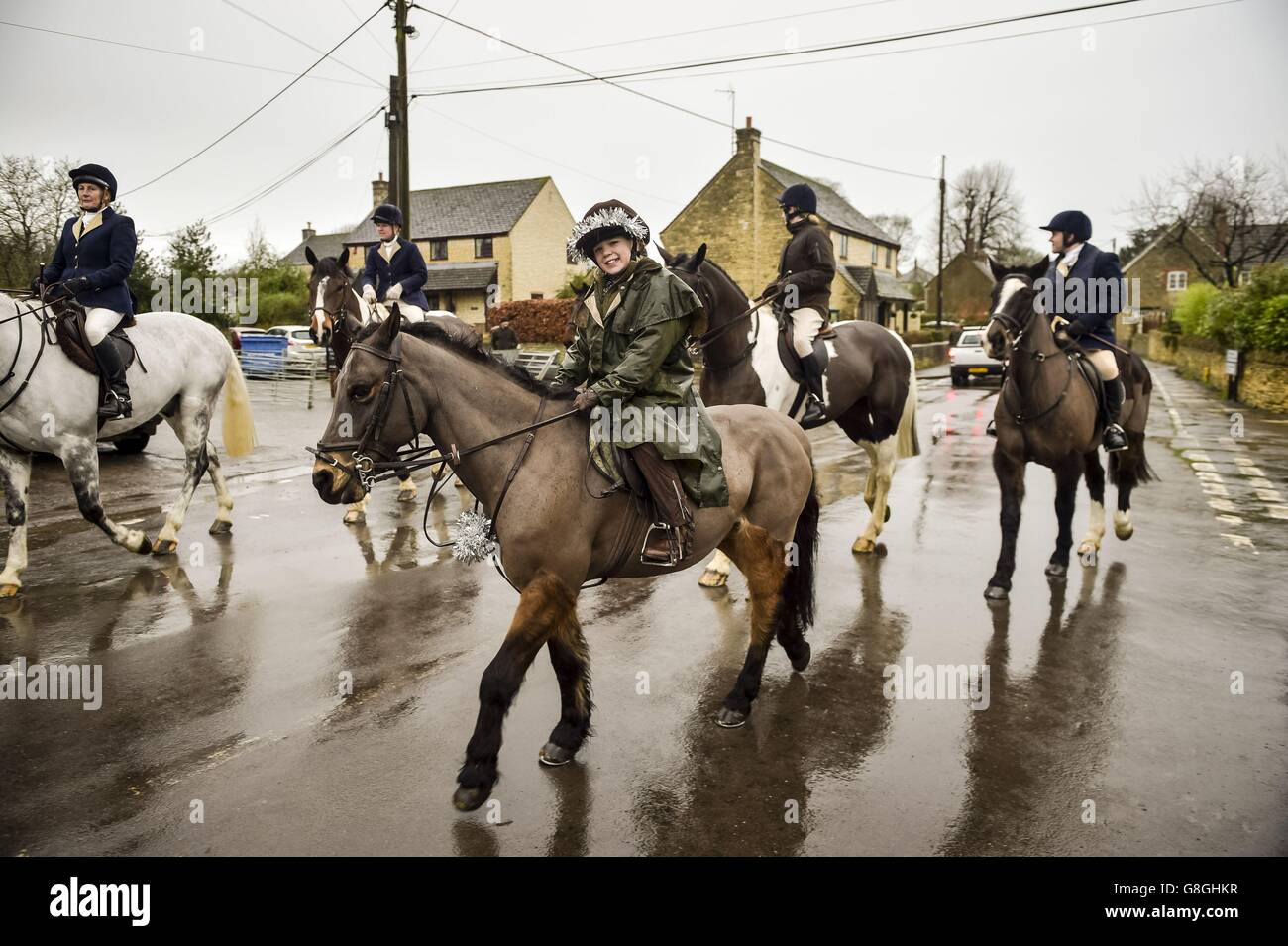 Young hunt riders hi-res stock photography and images - Alamy