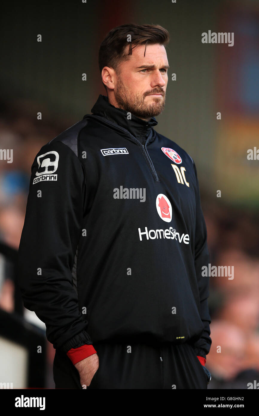 Walsall goalkeeping coach neil cutler hi-res stock photography and ...