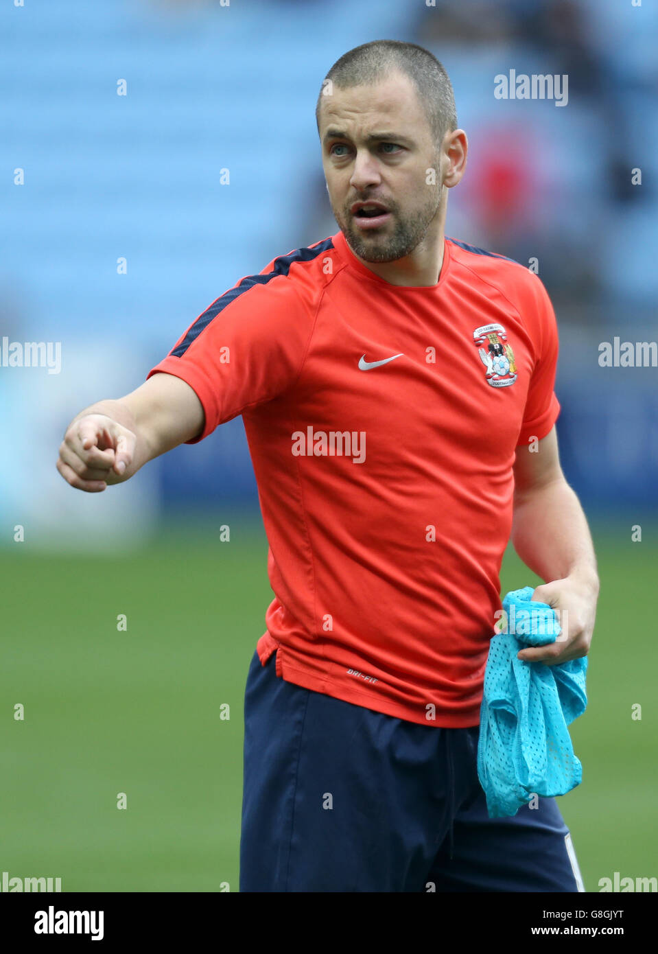 Coventry citys joe cole warm up hi-res stock photography and images - Alamy