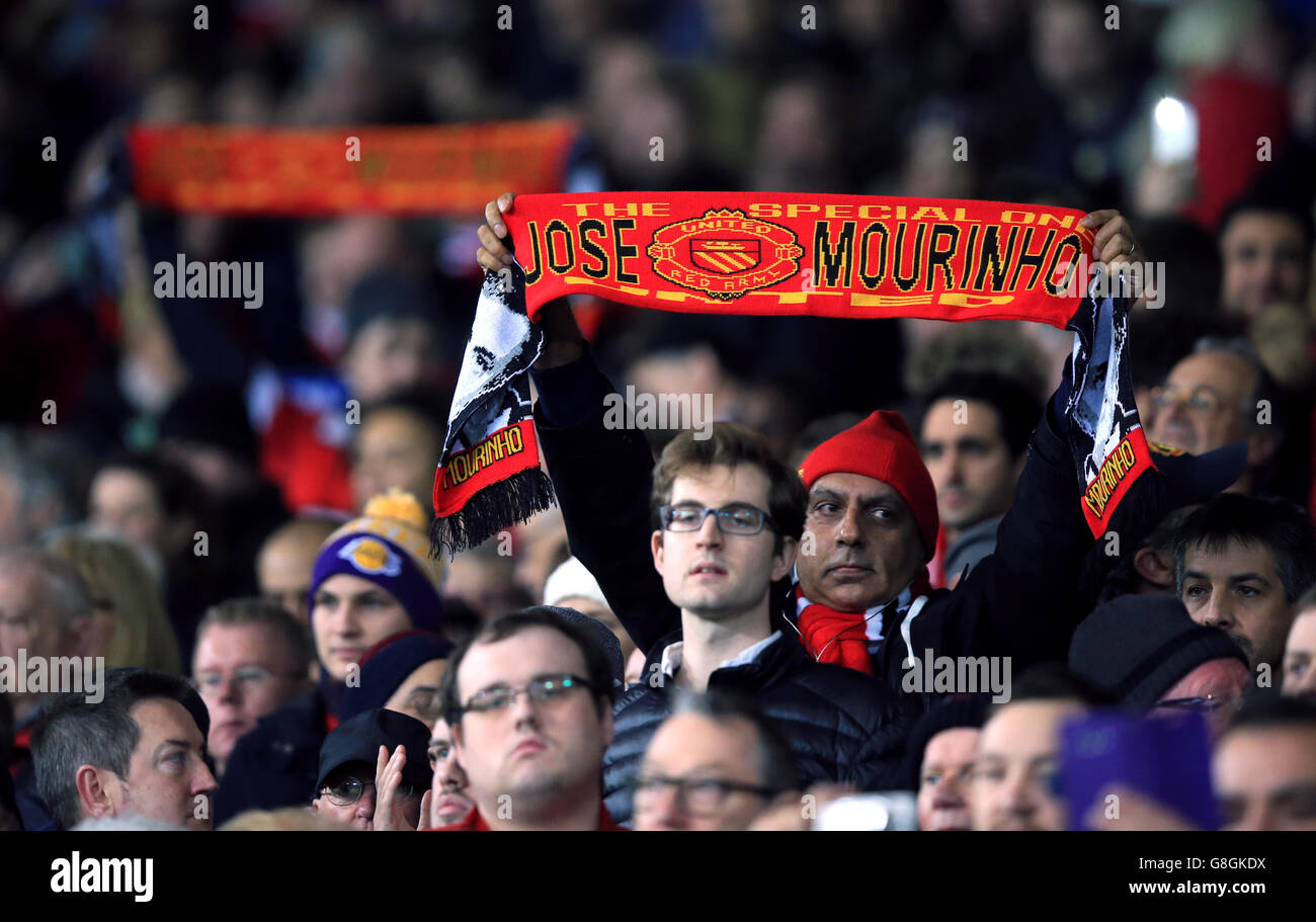 Chelsea scarf hi-res stock photography and images - Alamy