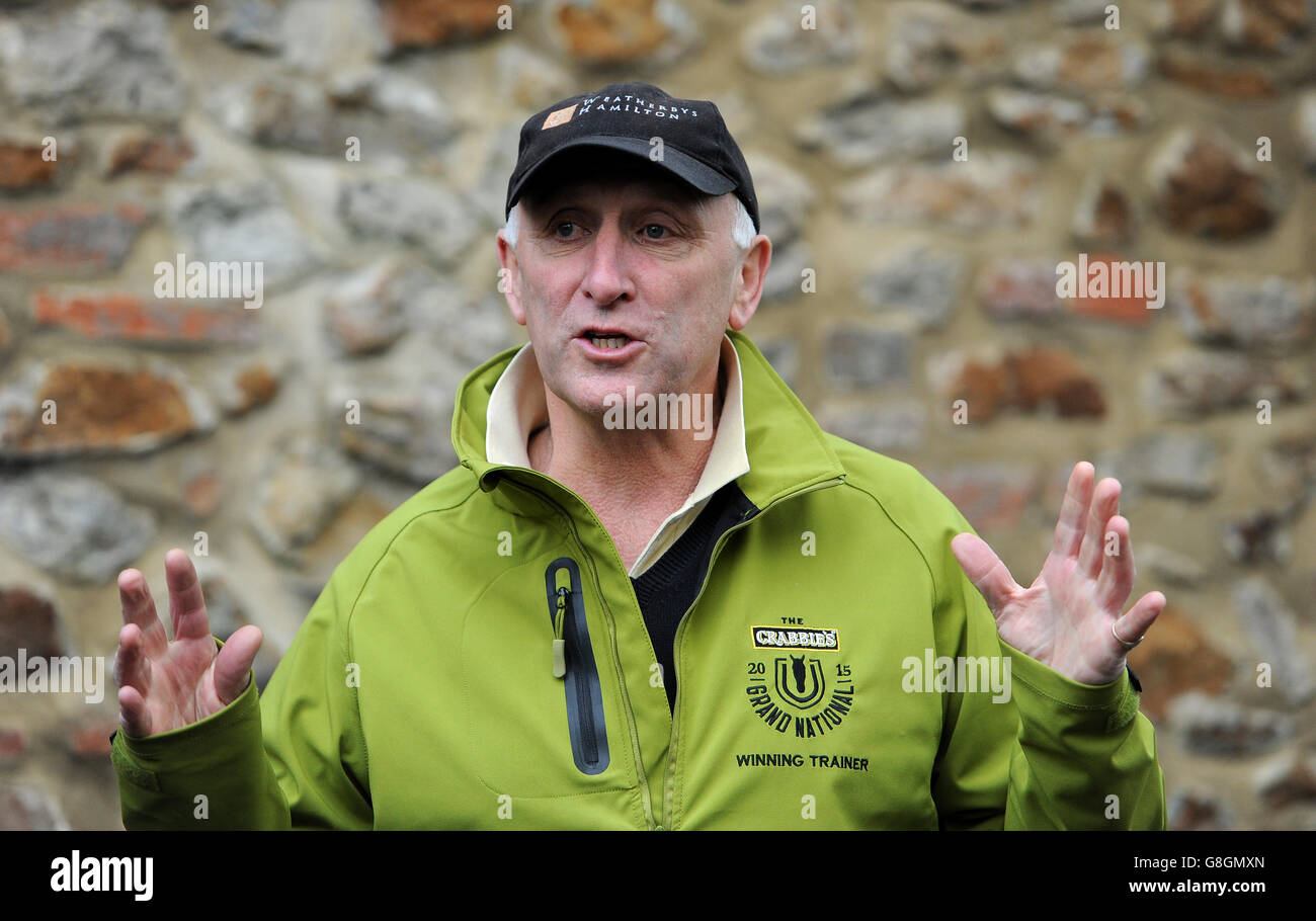 Oliver Sherwood Stable Visit. Trainer Oliver Sherwood speaks to members ...