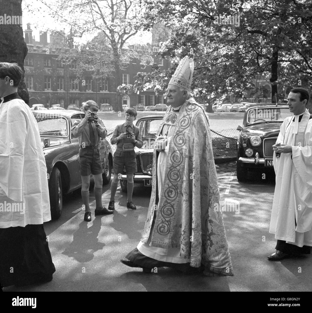 Dr michael ramsey Black and White Stock Photos & Images - Alamy