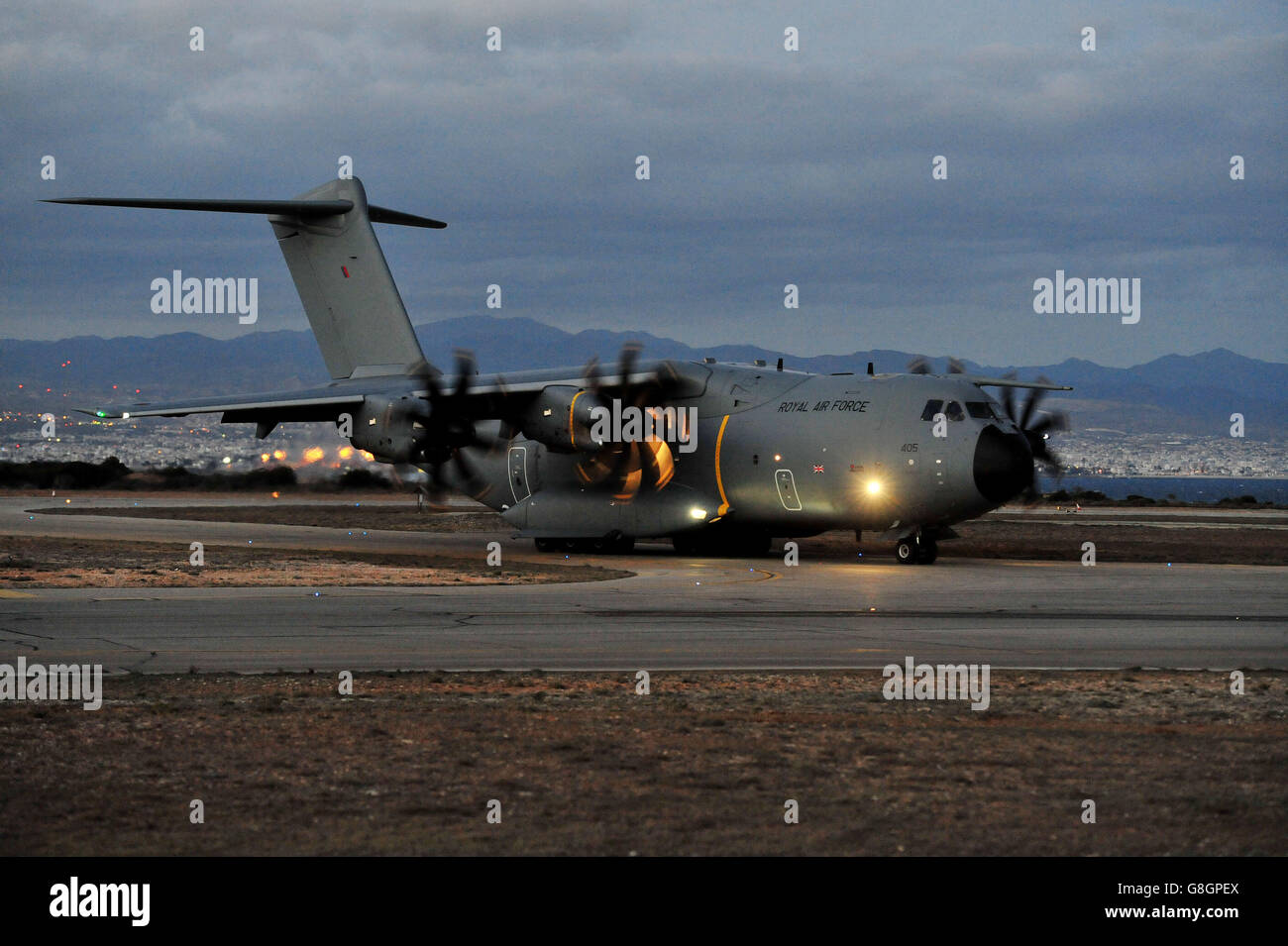 An airbus a400m atlas arrives raf akrotiri in cyprus hi-res stock ...