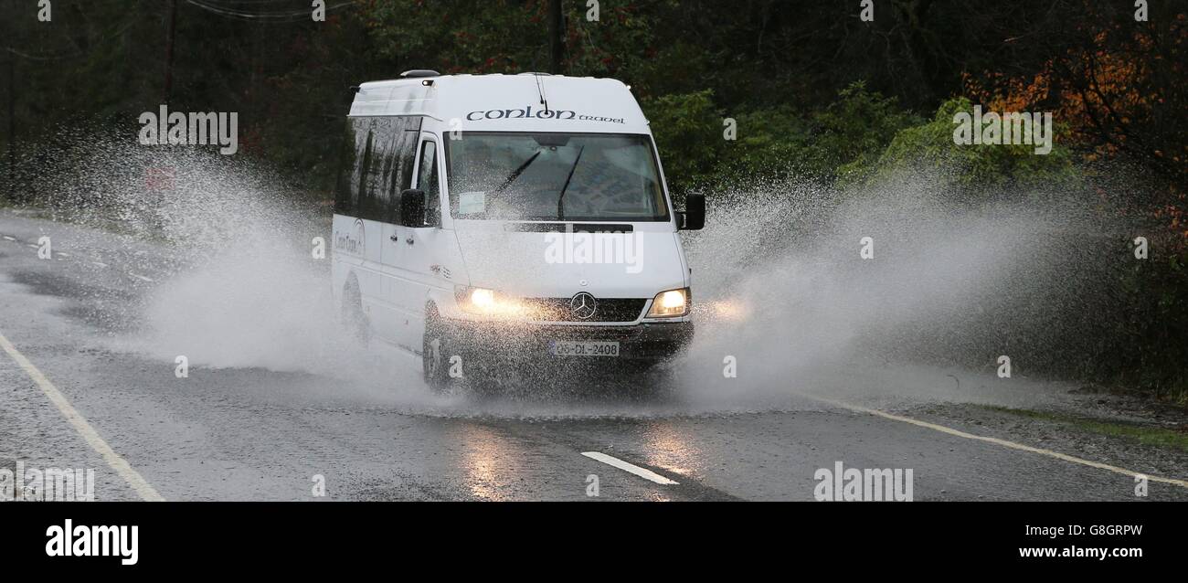 Van in flood waters hi-res stock photography and images - Alamy