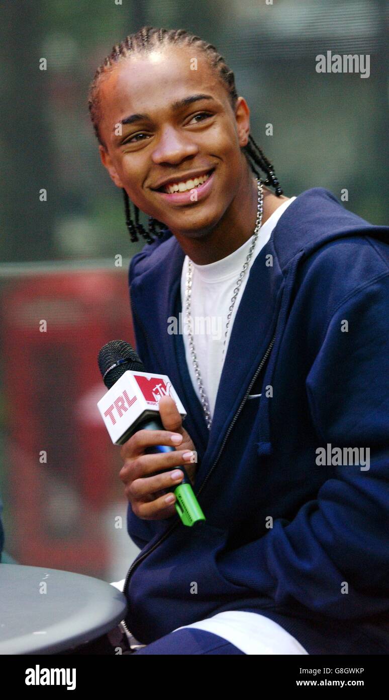 Bow wow rapper hi-res stock photography and images - Alamy