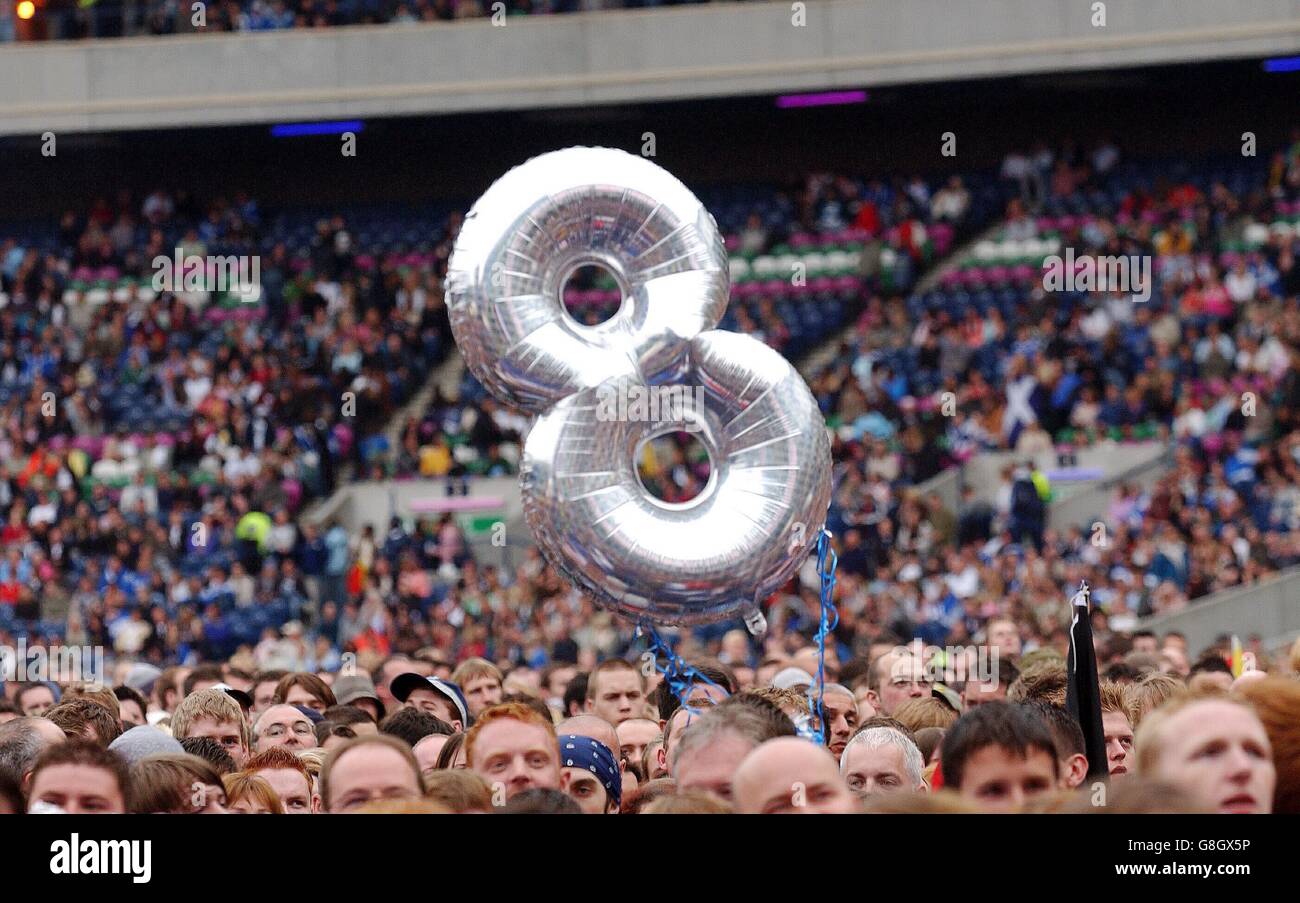 Live 8 concert the final push murrayfield stadium hi-res stock ...