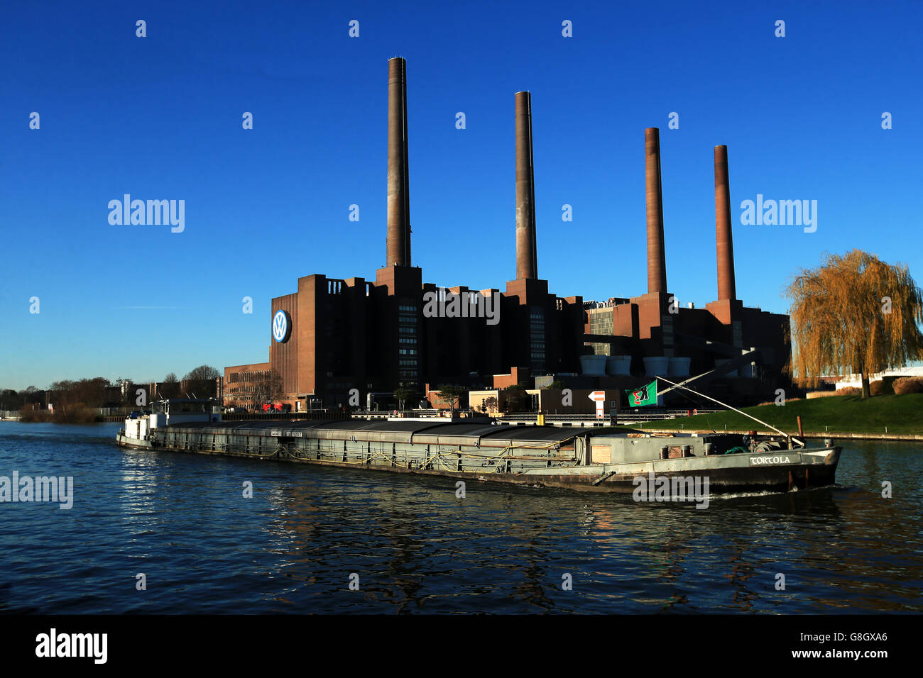Volkswagen factory hi-res stock photography and images - Alamy