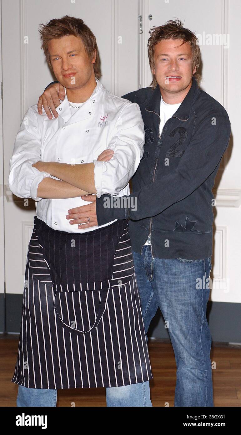 Jamie Oliver Meets His New Interactive Waxwork Model - Madame Tussauds ...