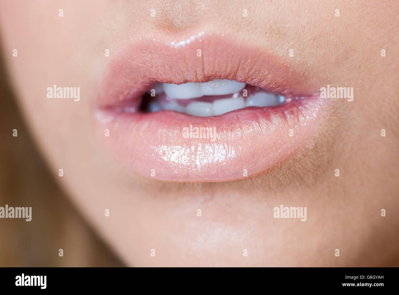 Womens lips hi-res stock photography and images - Alamy