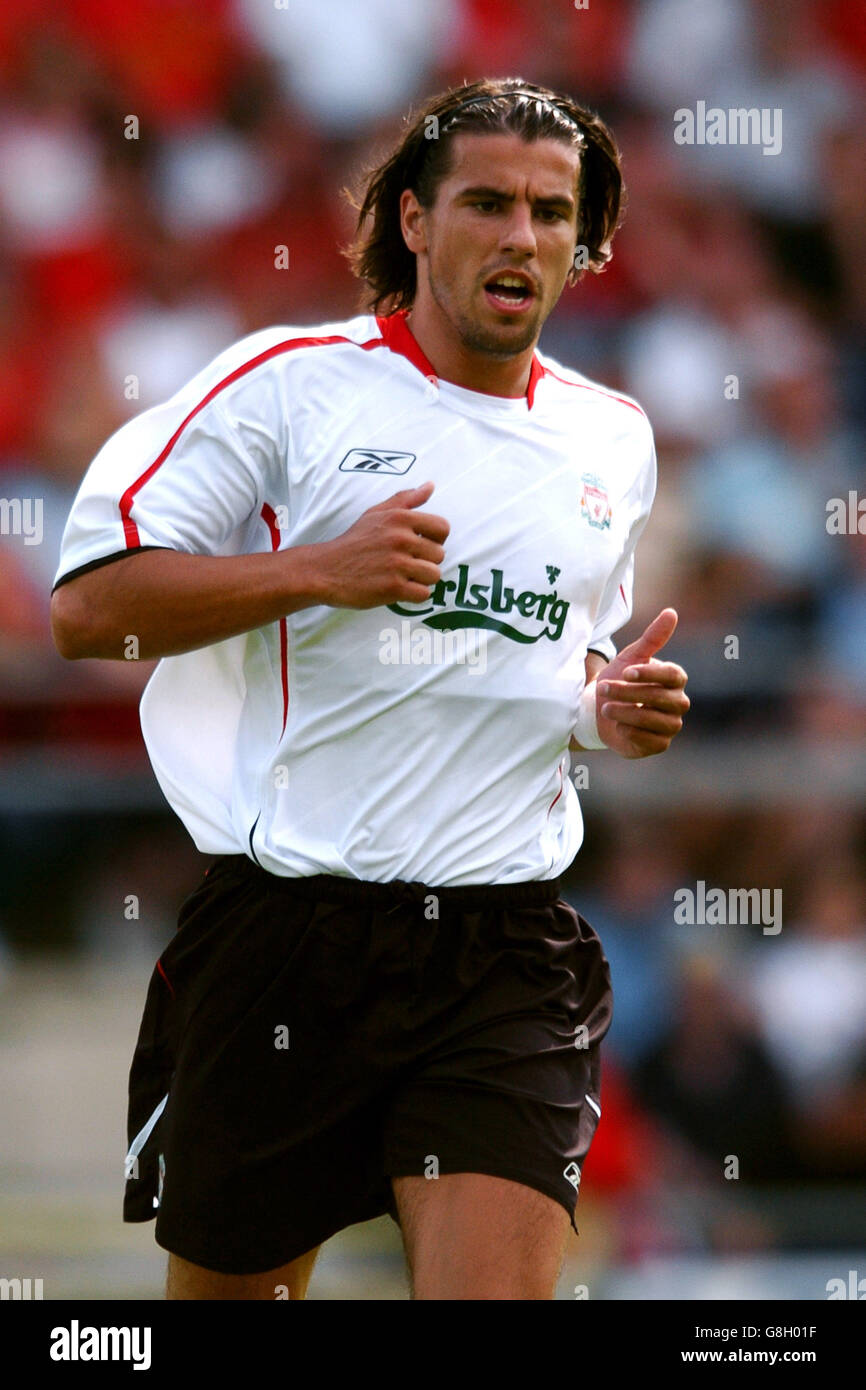 Liverpool milan baros hi-res stock photography and images - Alamy