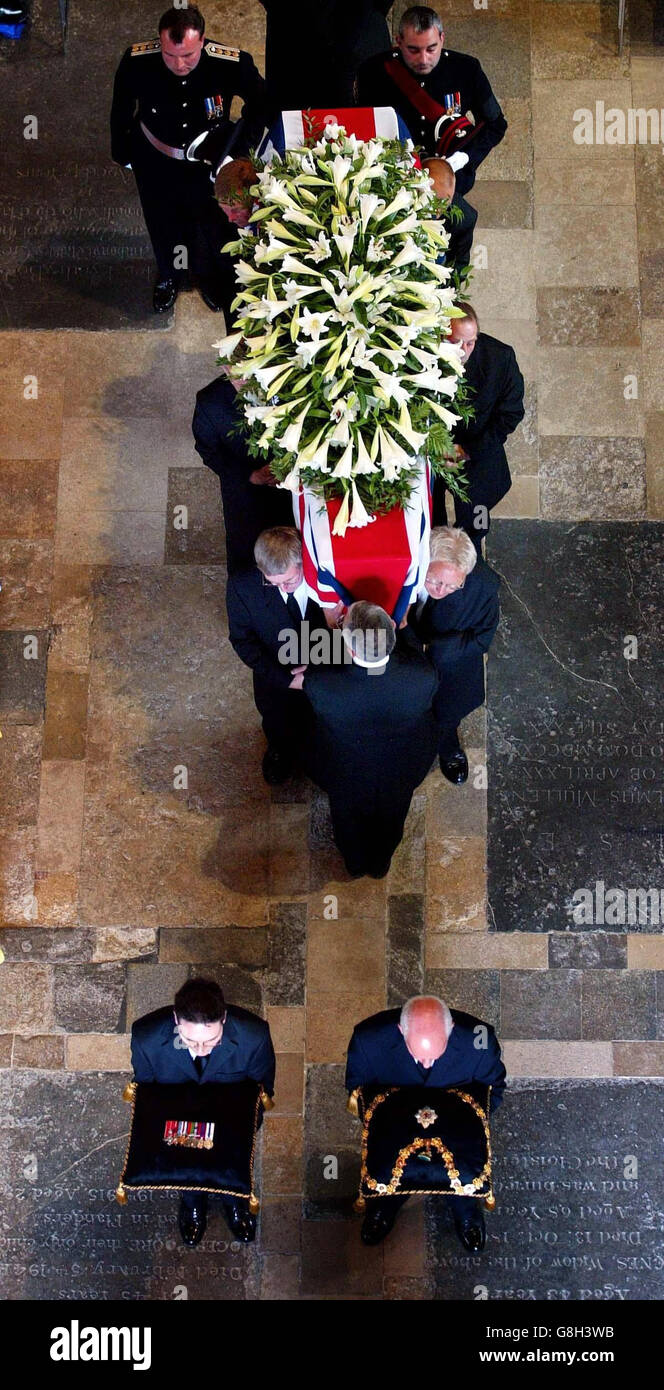 Sir Edward Heath Funeral - Salisbury Cathedral Stock Photo - Alamy