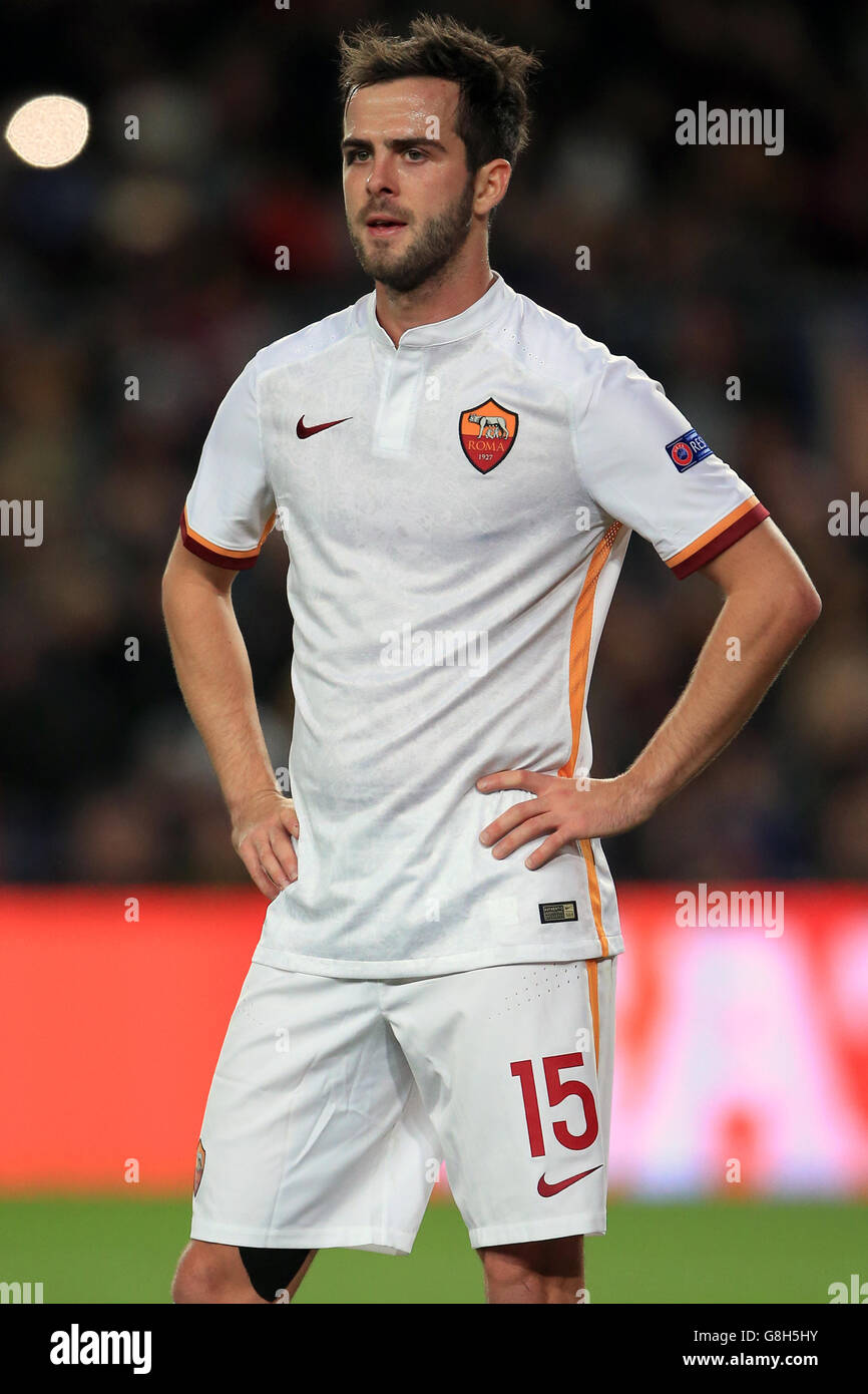 Barcelona v Roma - UEFA Champions League - Group E - Camp Nou. Roma's ...