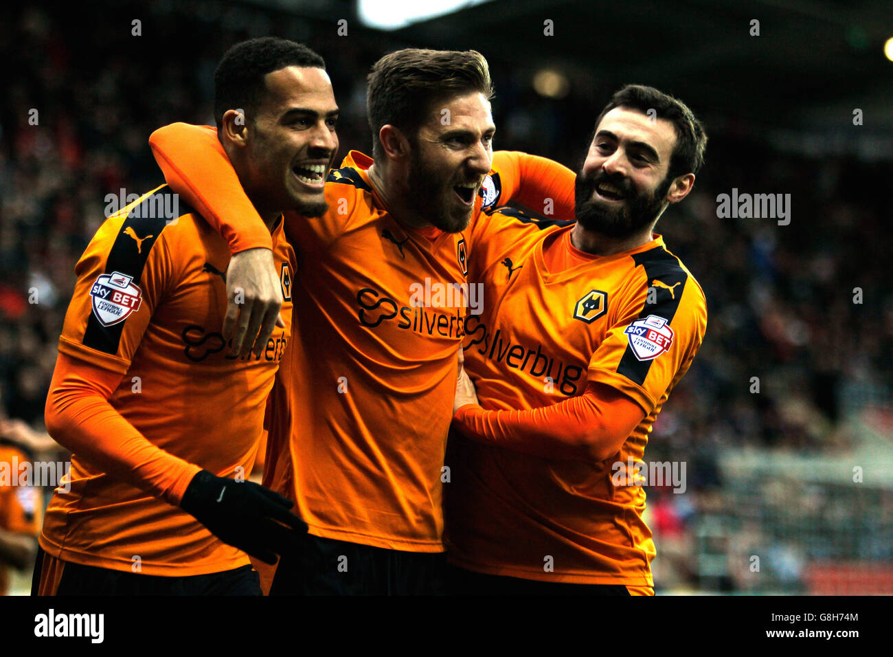 Football wolves celebration team hi-res stock photography and images ...