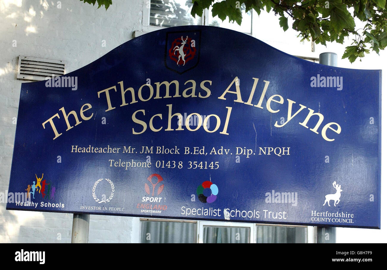 Crime assault weapon stabbing school hi-res stock photography and ...