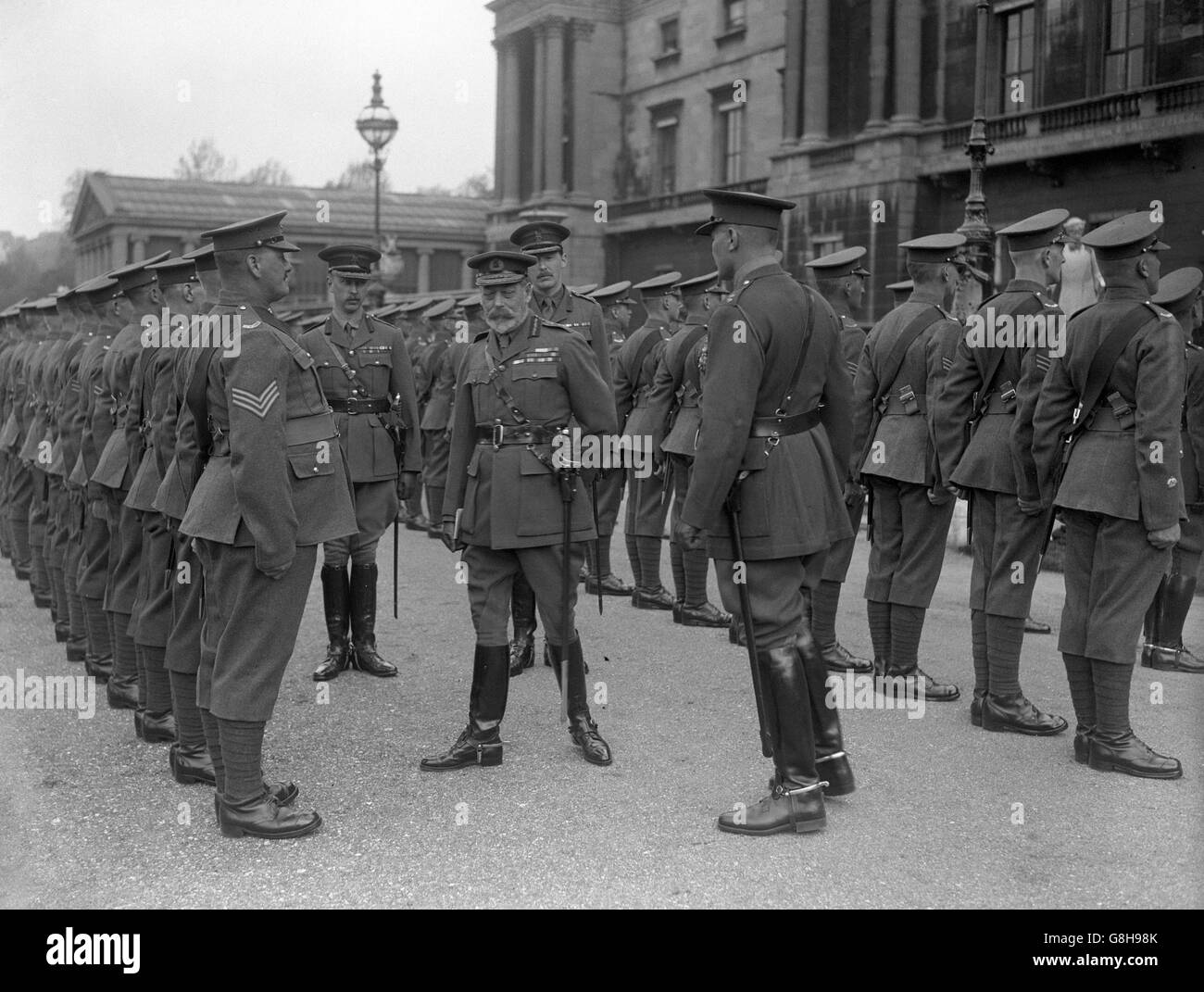 King George V Inspects The Manchester Regiment At Buckingham Palace ...