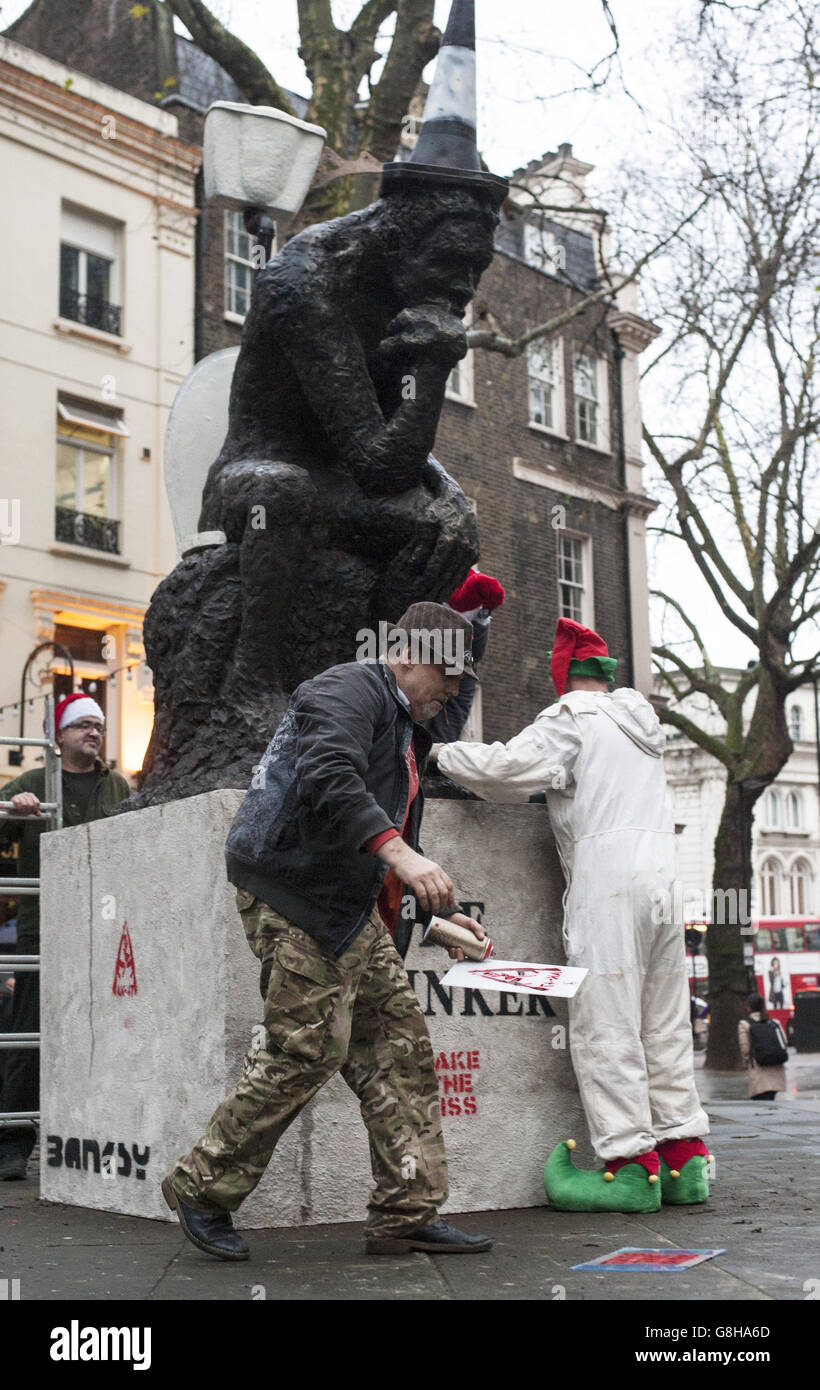 AK 47 (left) returns Banksy's sculpture 'The Drinker' as 'The Stinker ...