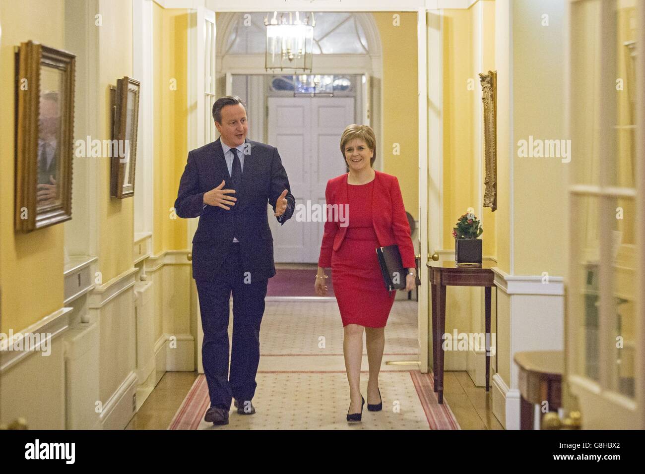 Prime Minister David Cameron walks with Scotland's First Minister ...