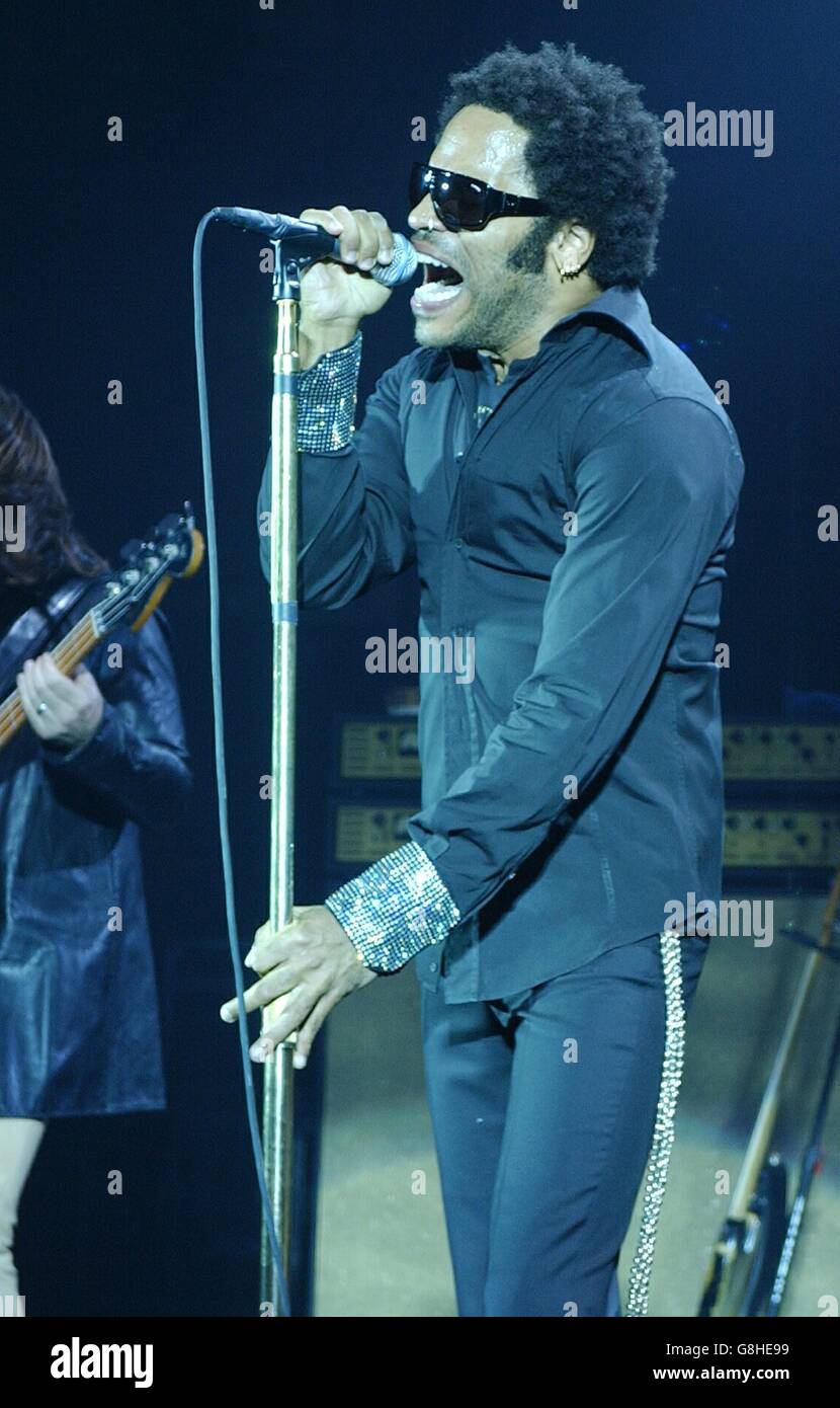 Lenny kravitz gig the carling apollo hammersmith hi-res stock ...