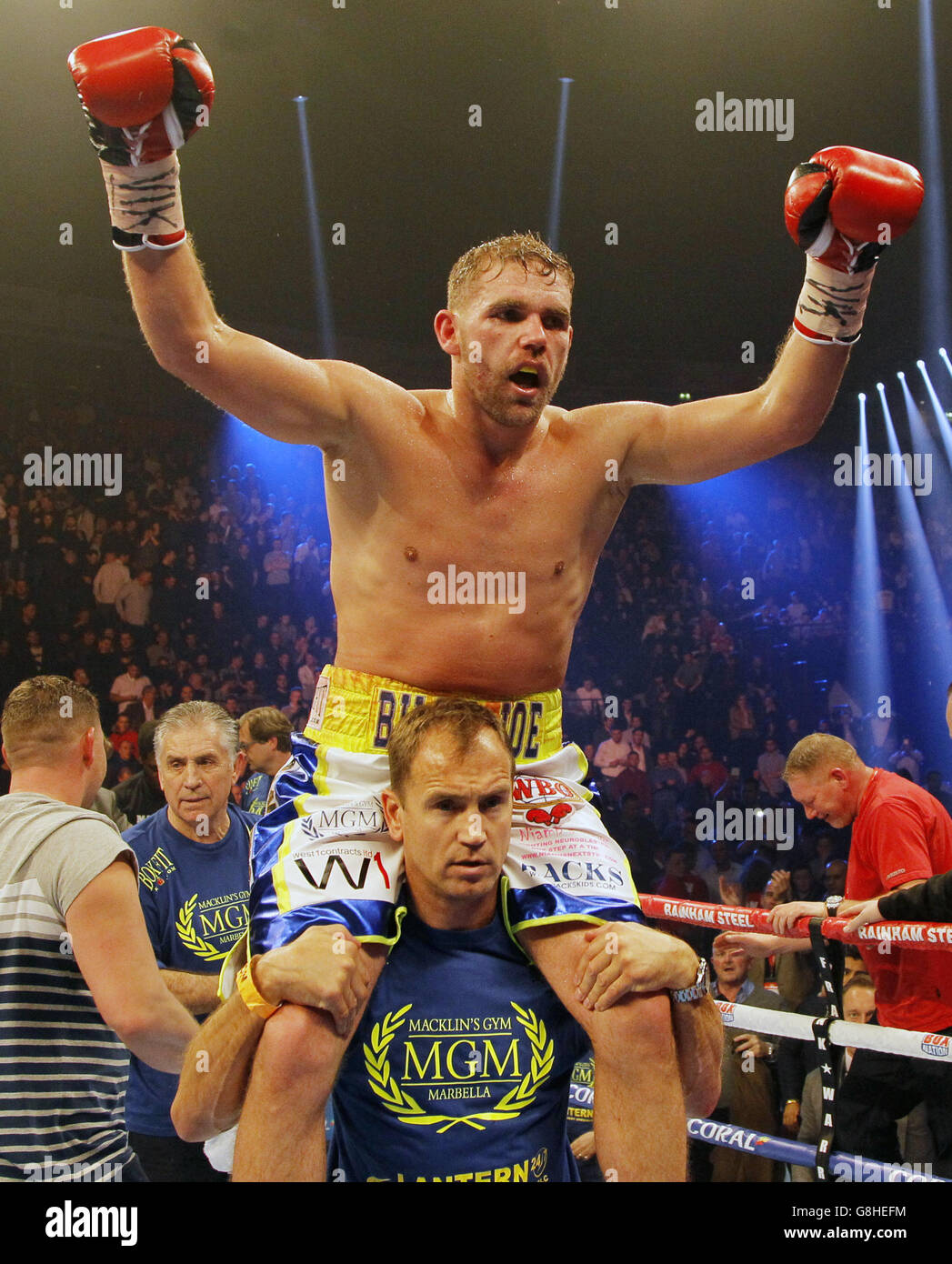 Billy Joe Saunders celebrates winning the WBO World Middleweight title ...