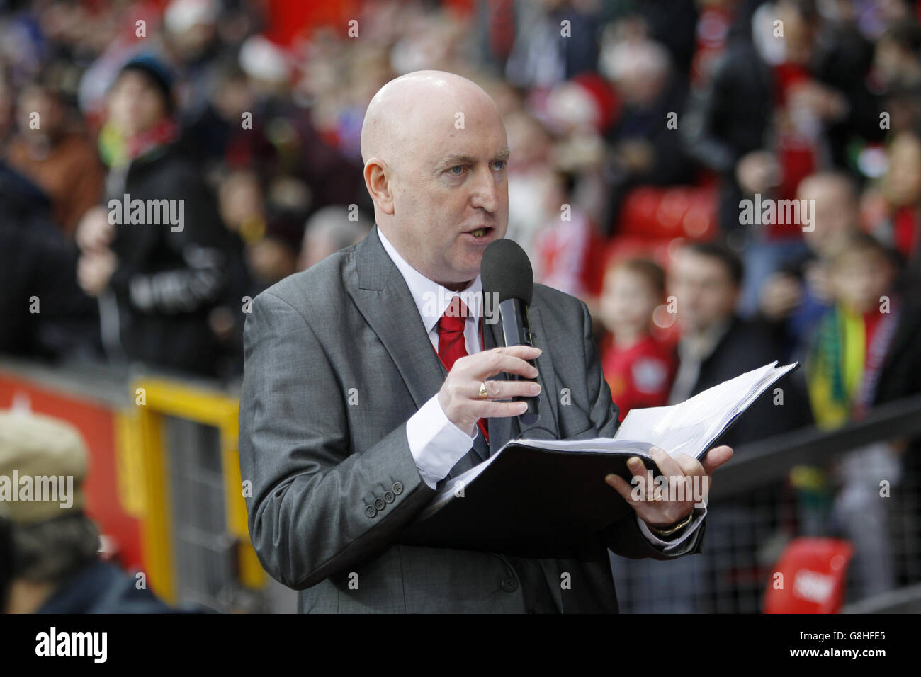 Manchester united stadium announcer alan keegan hi-res stock ...