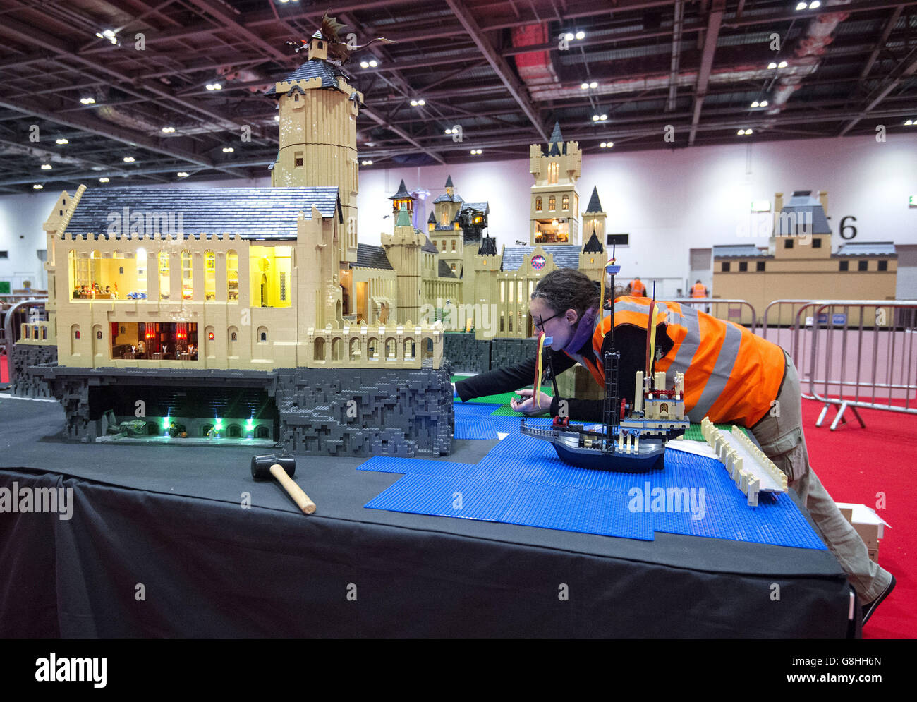 Hogwarts lego hi-res stock photography and images - Alamy