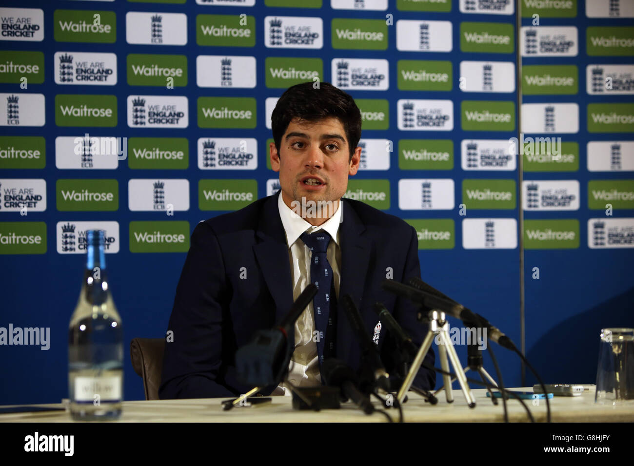 England Cricket Press Conference - Heathrow Airport Stock Photo - Alamy