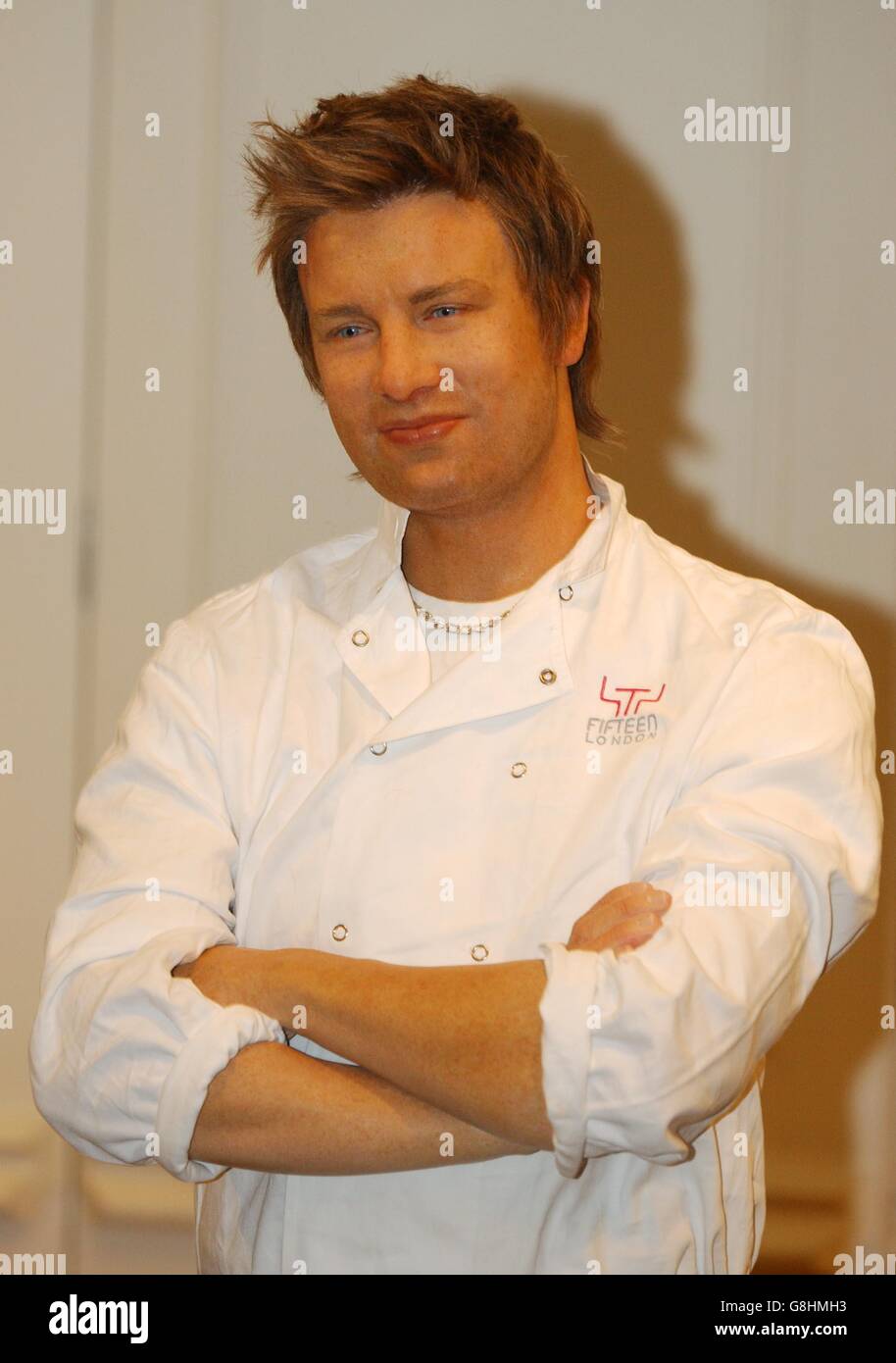 Jamie Oliver Meets His New Interactive Waxwork Model - Madame Tussauds ...