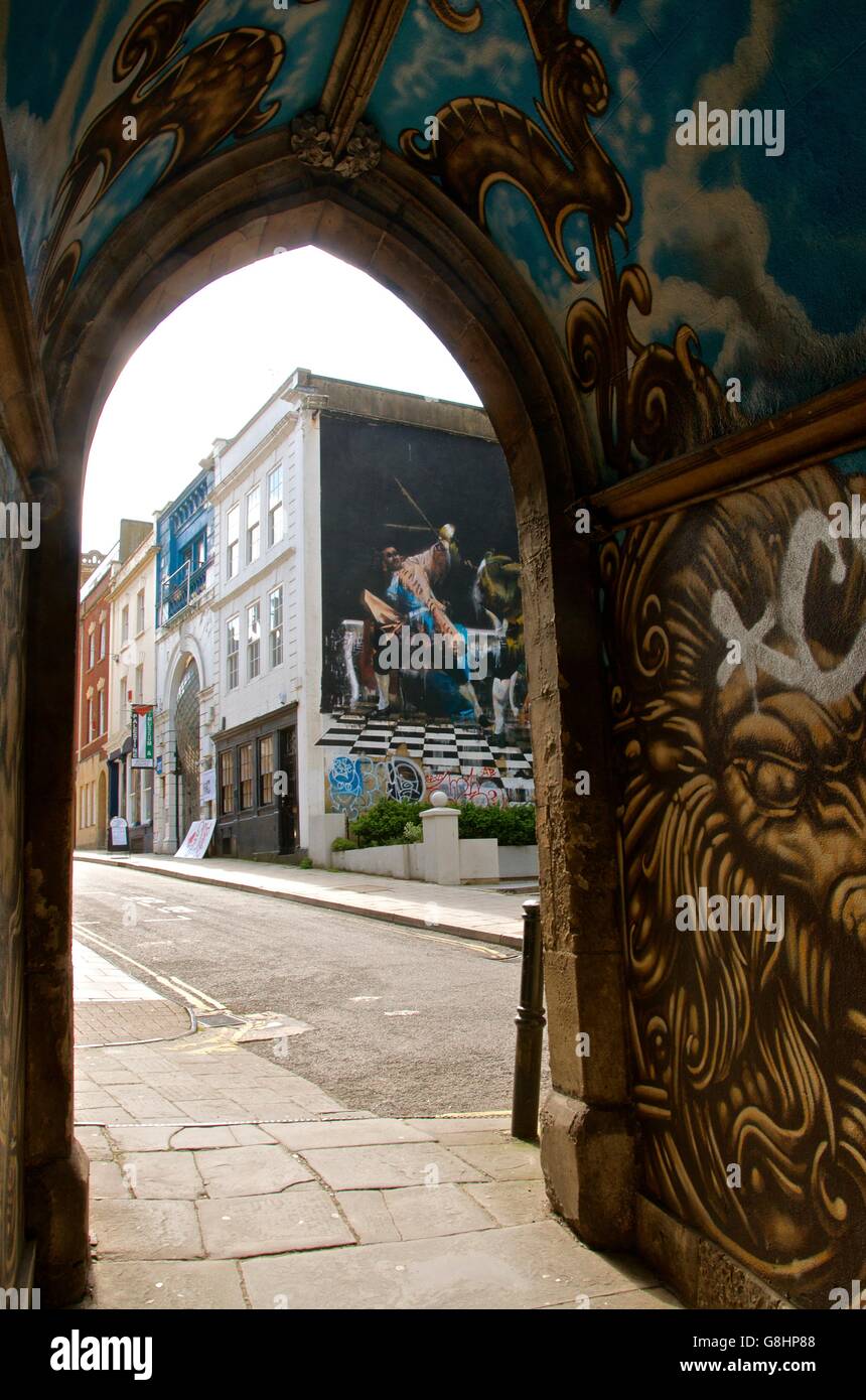 Bristol graffiti art hi-res stock photography and images - Alamy