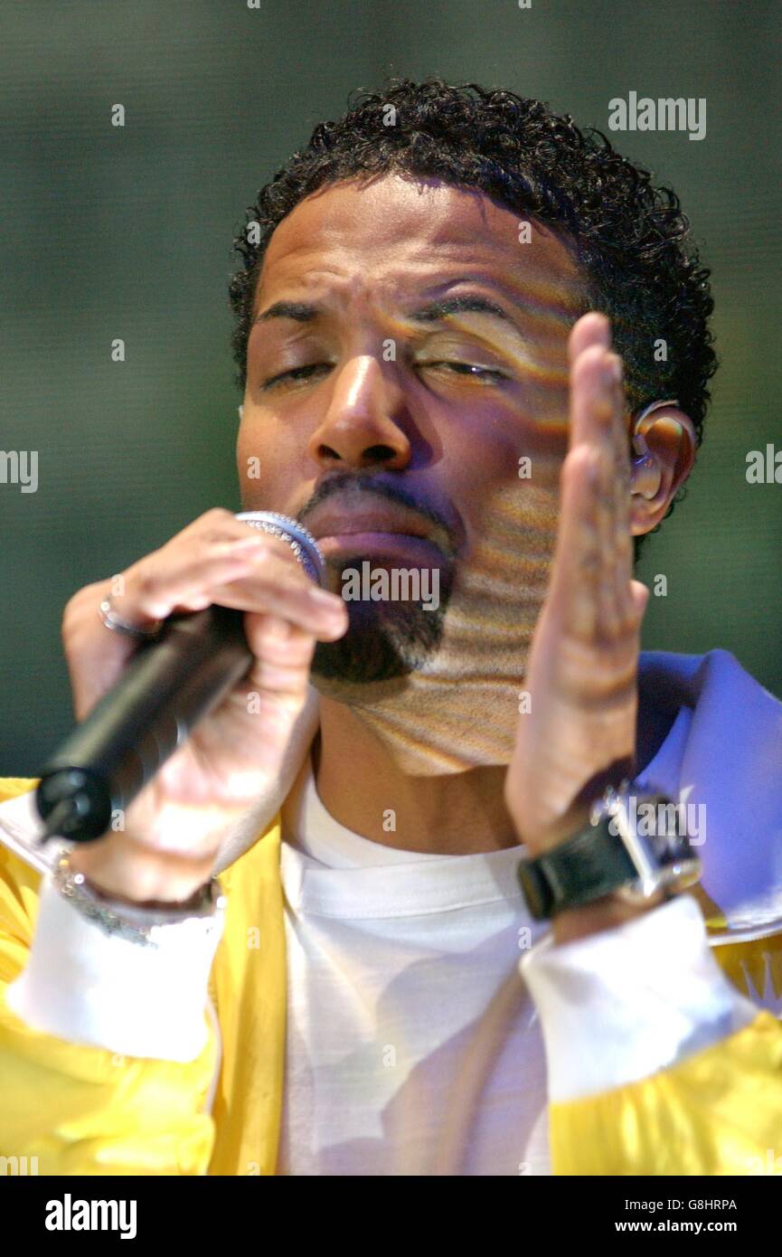 MTV's TRL - Total Request Live Stock Photo - Alamy