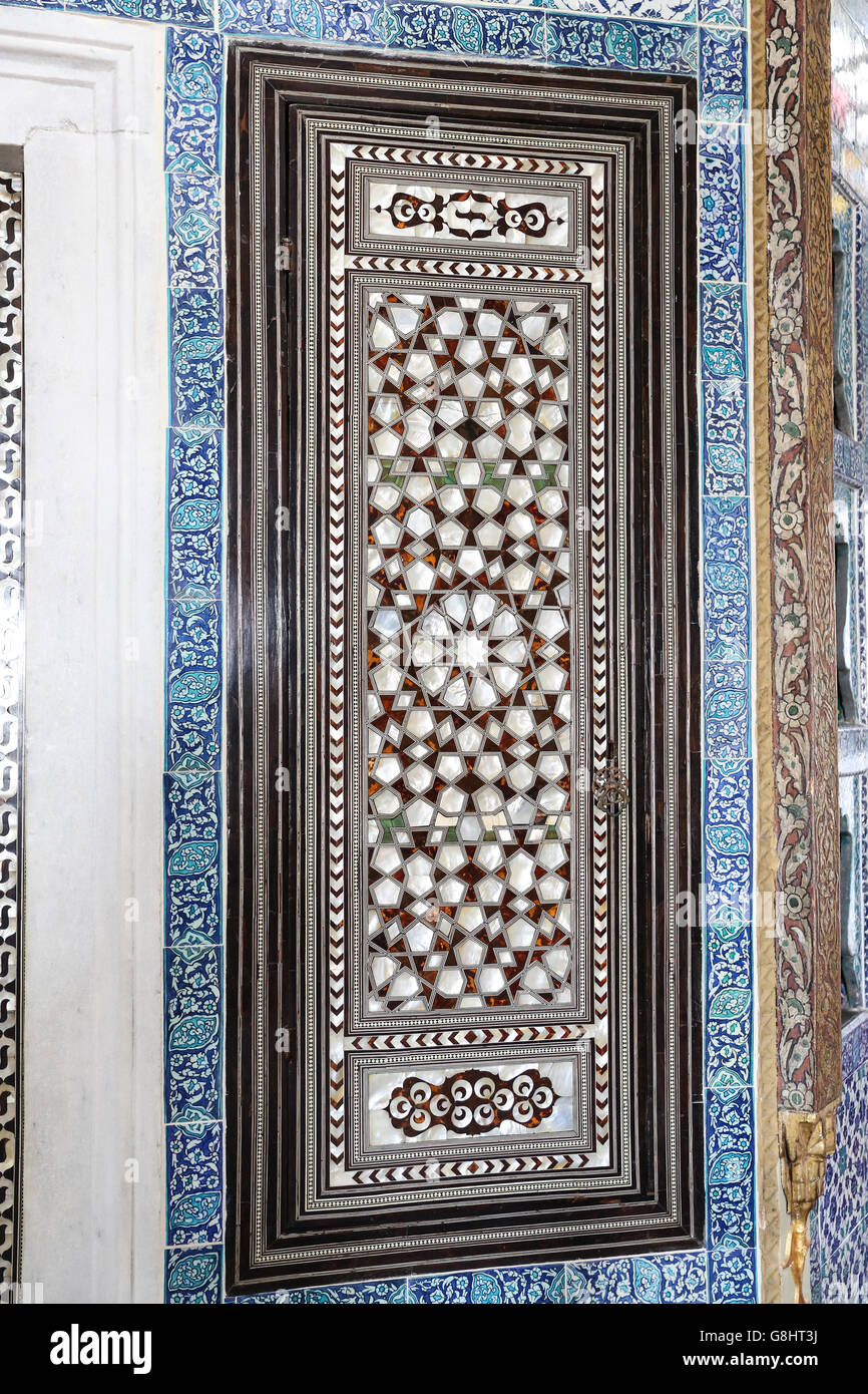 Door in a Room in Topkapi Palace, Istanbul, Turkey Stock Photo - Alamy
