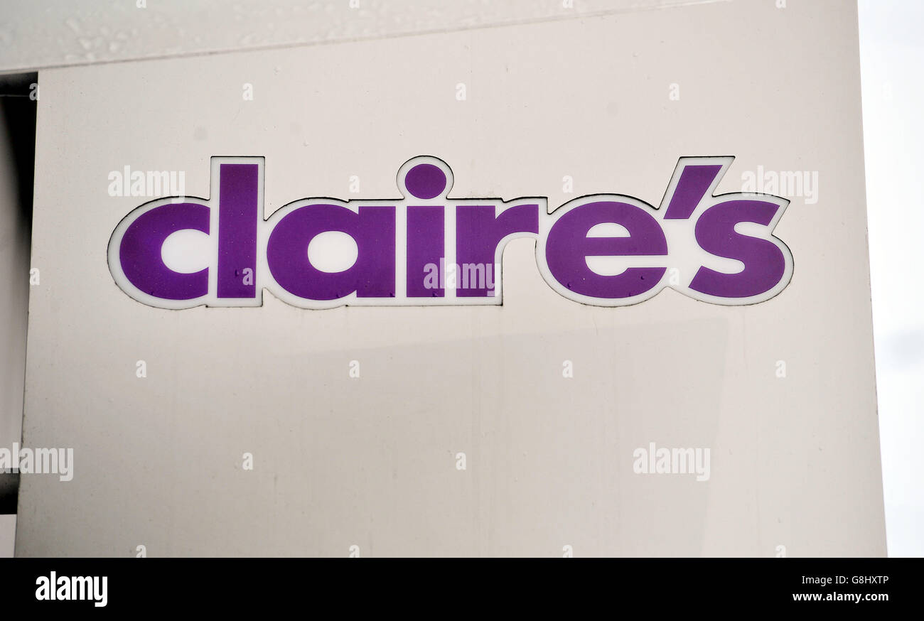 Shop sign stock Stock Photo - Alamy