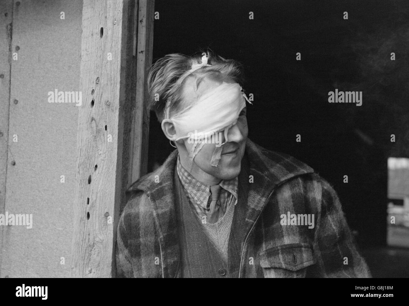 Bandaged man hi-res stock photography and images - Alamy