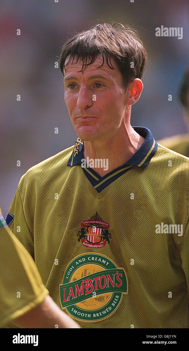 Scott sunderland hi-res stock photography and images - Alamy