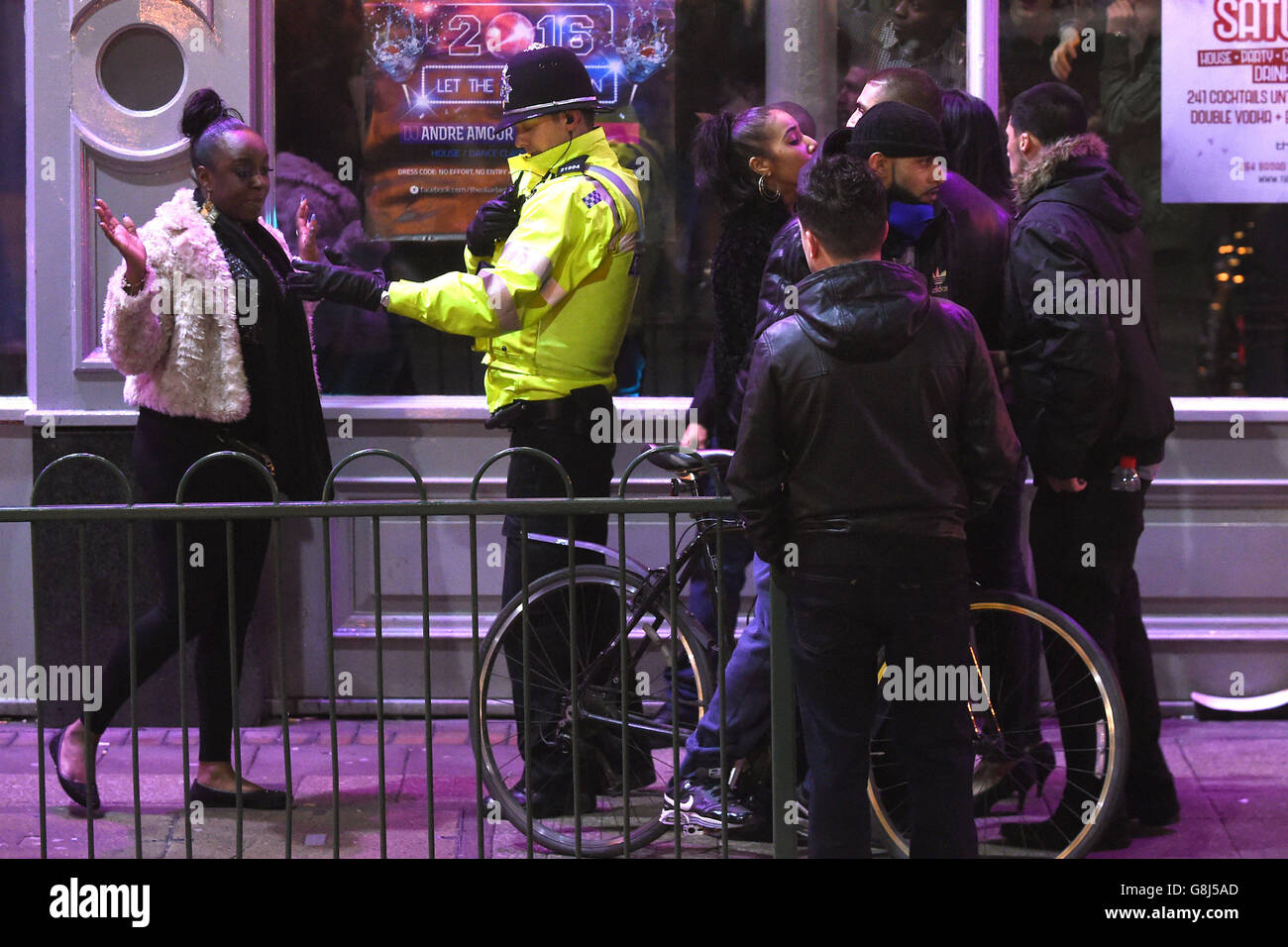 Birmingham police fight hi-res stock photography and images - Alamy
