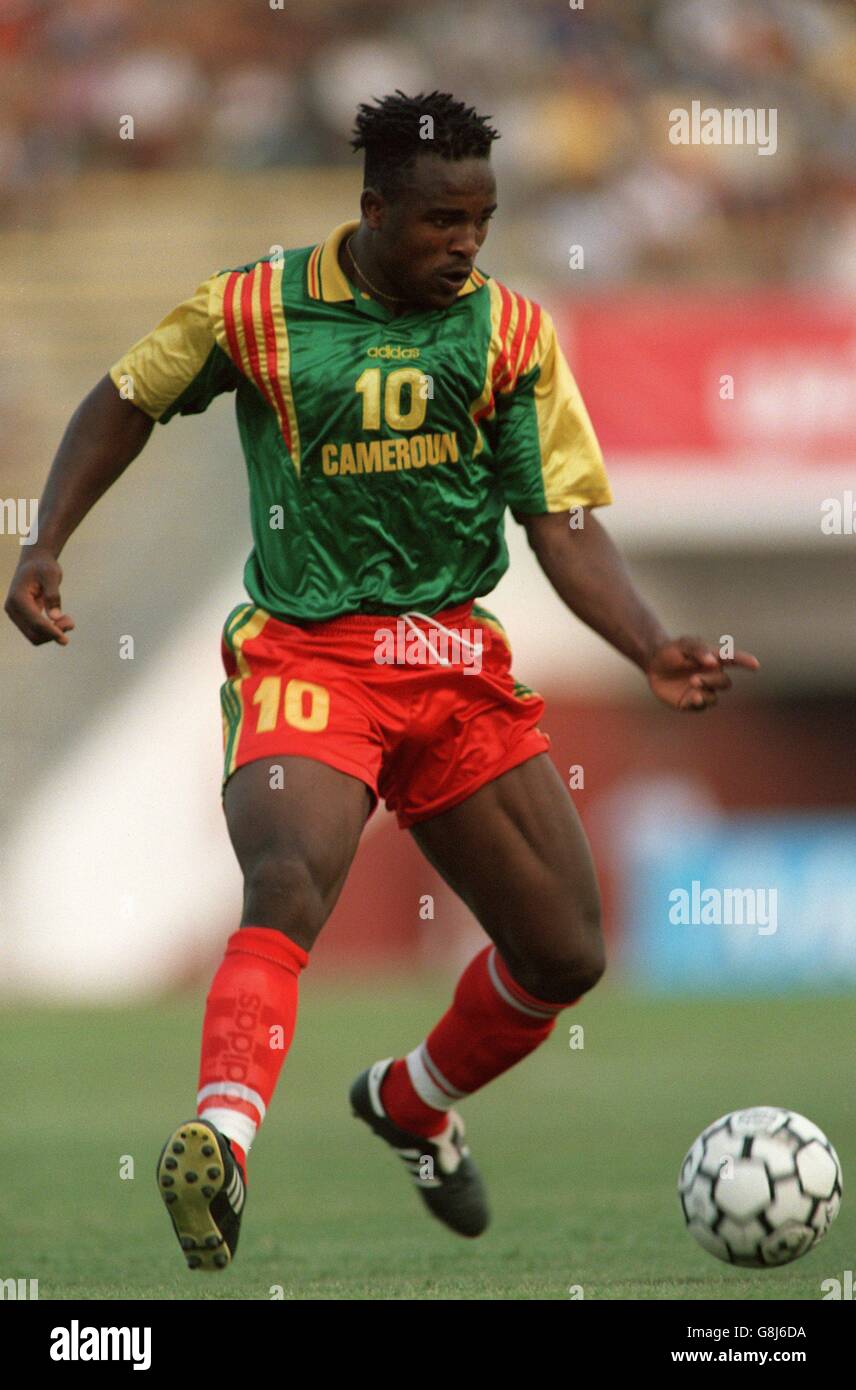 Soccer - Zambia v Cameroon. Patrick Suffo, Cameroon Stock Photo - Alamy