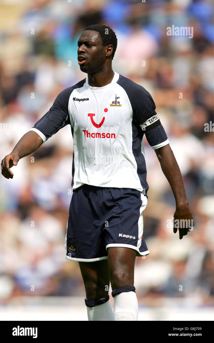 Ledley king tottenham hi-res stock photography and images - Alamy