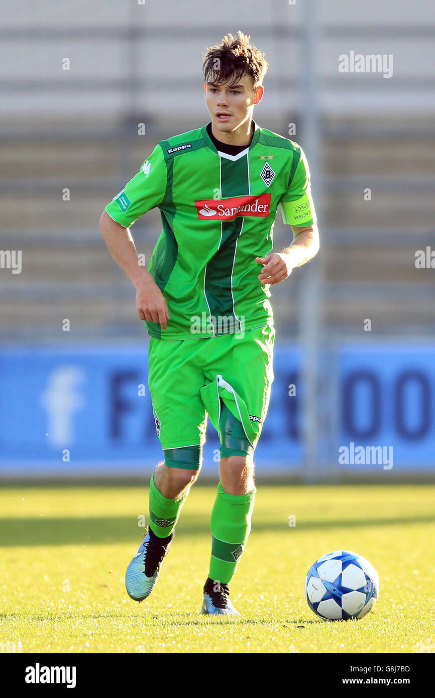 Nicolas clasen hi-res stock photography and images - Alamy