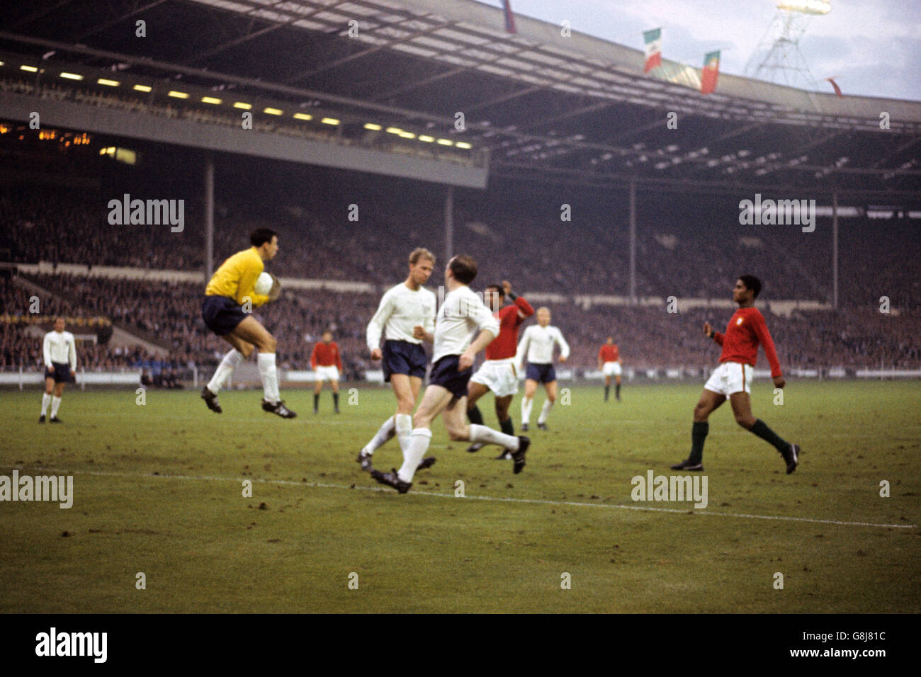 Soccer - World Cup England 1966 - Semi Final - Portugal v England ...