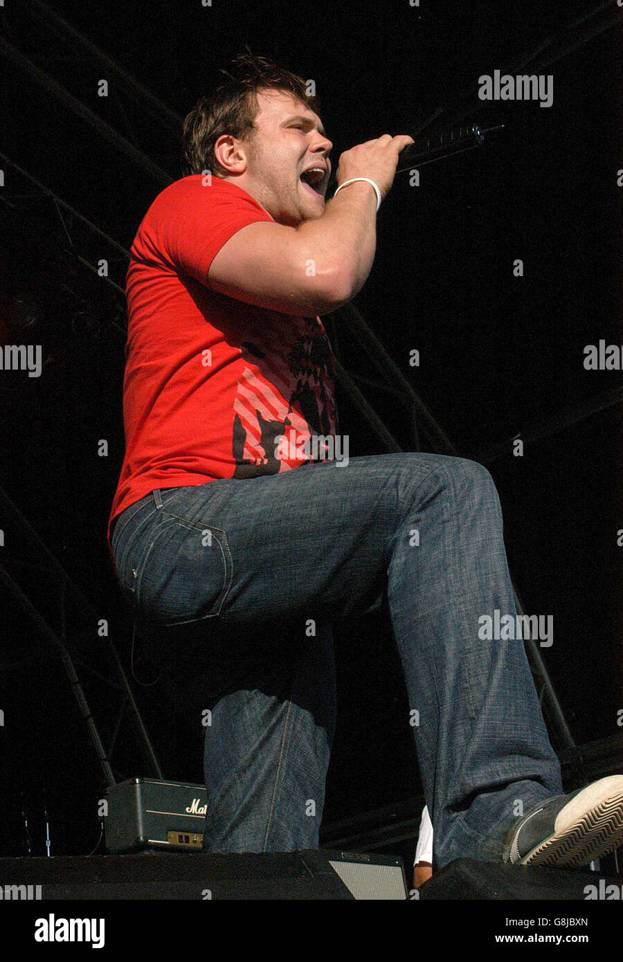 Singer daniel bedingfield on stage hi-res stock photography and images ...