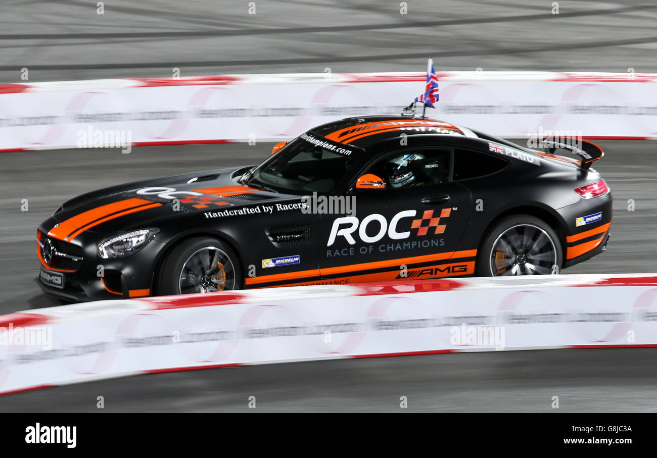 Jason plato in action hi-res stock photography and images - Alamy