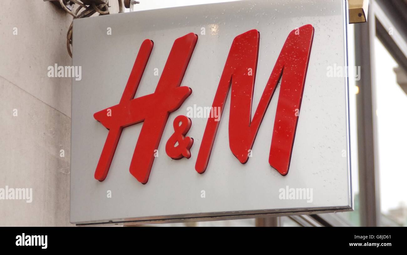 General Views of Shops in London. H&M store on Oxford Street Stock ...
