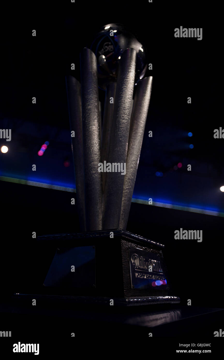 Sid waddell trophy hi-res stock photography and images - Alamy