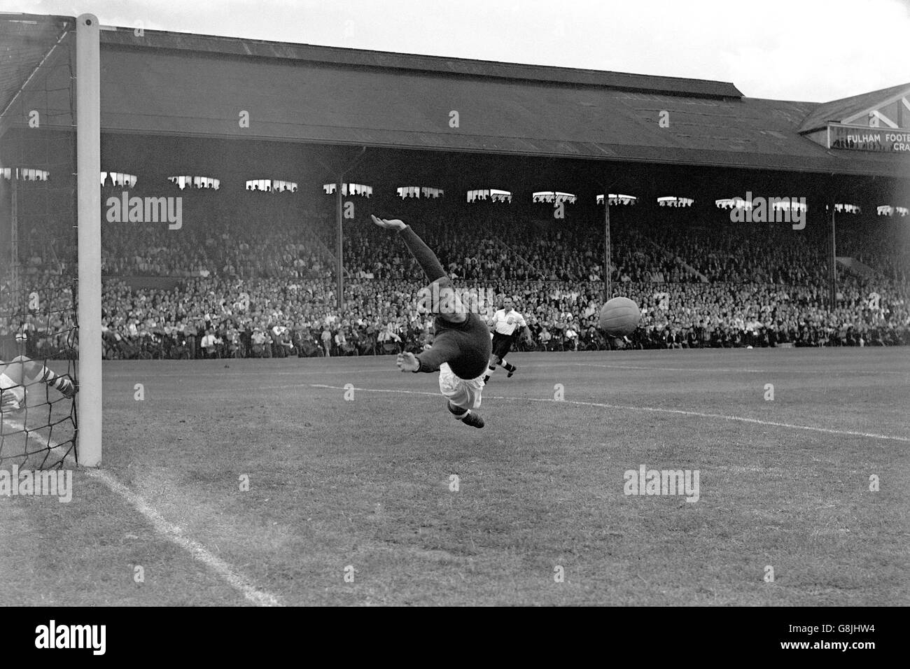 Charlton athletic goalkeeper sam bartram makes a flying save hi-res ...