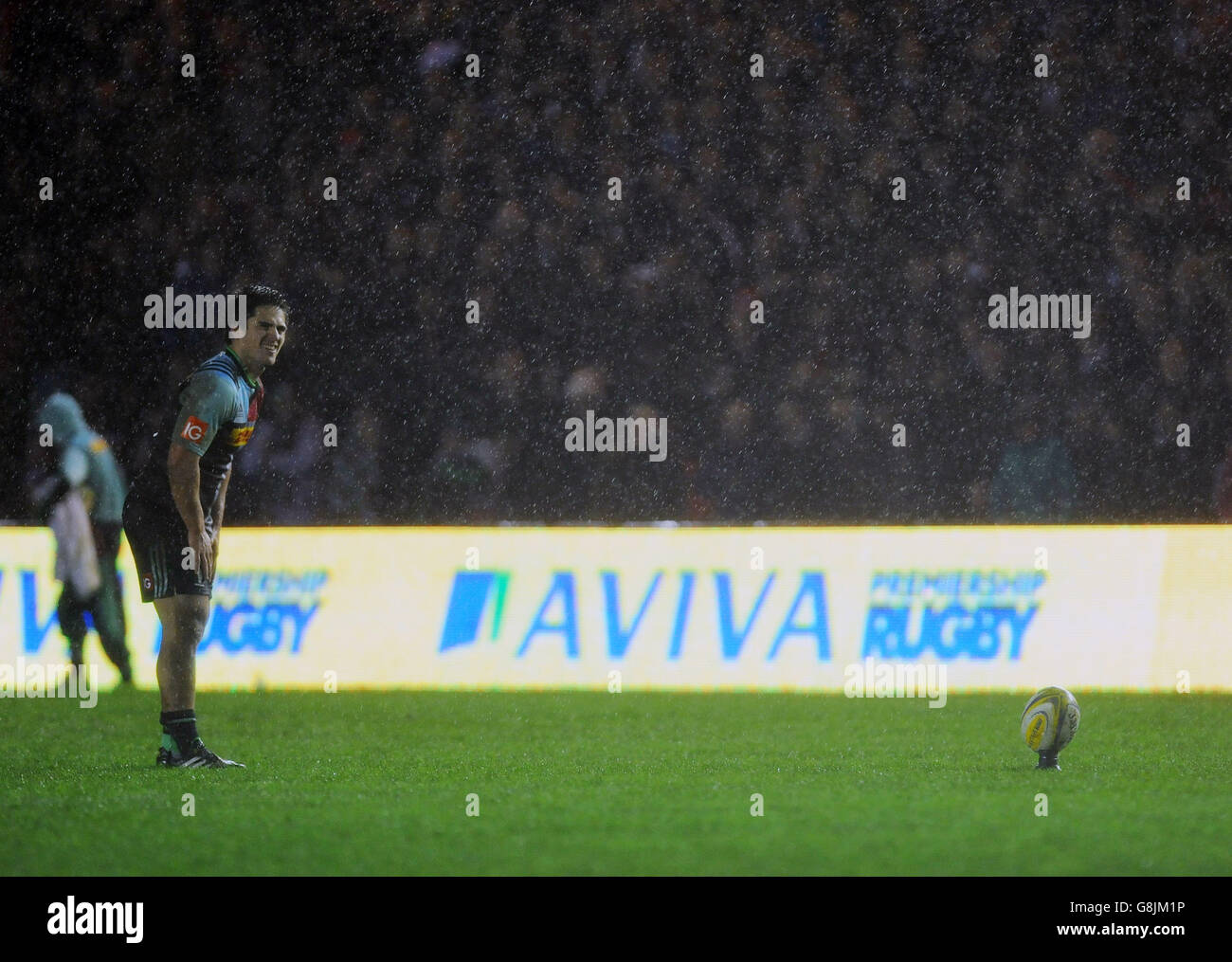 Rugby kick conversion hi-res stock photography and images - Alamy