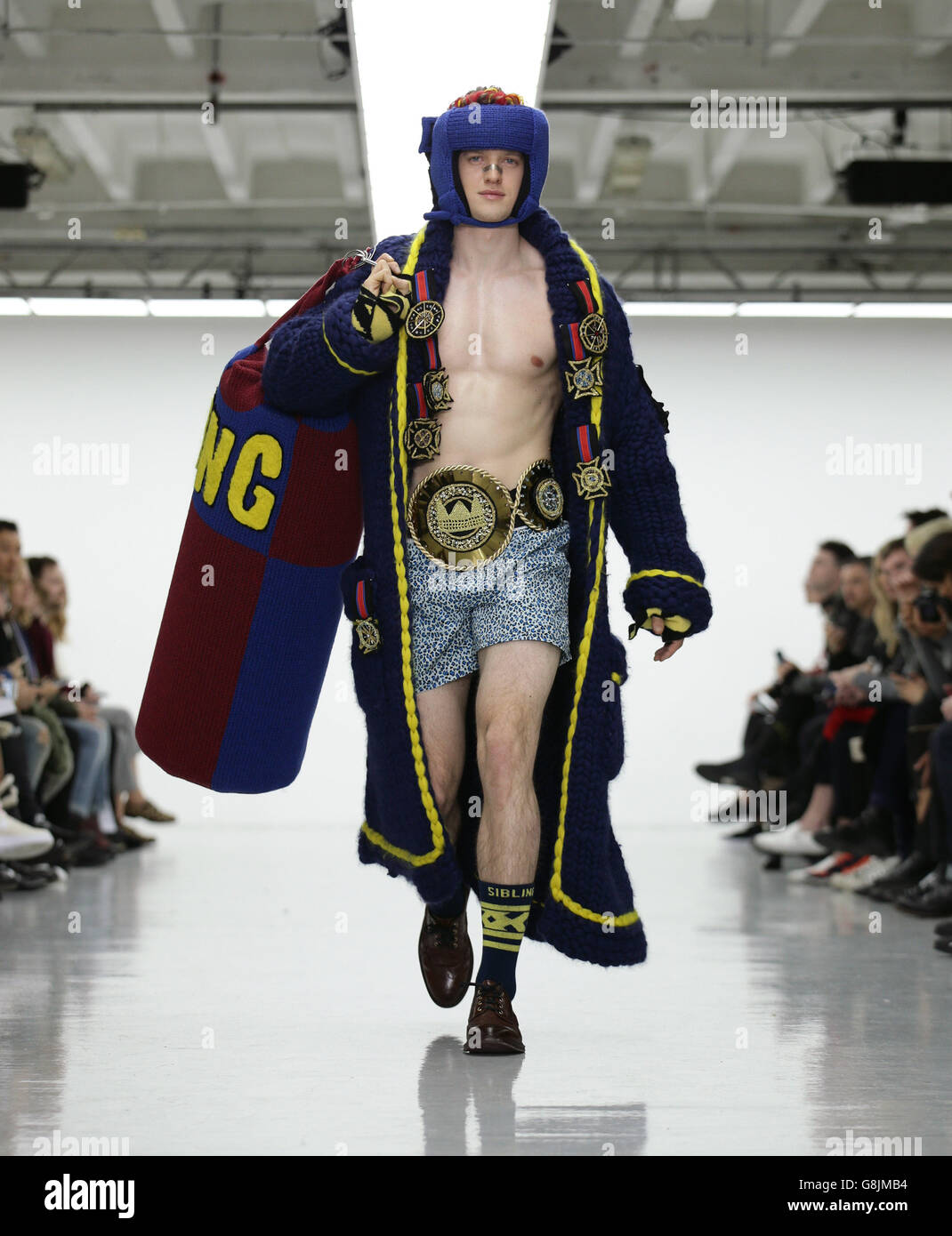 SIBLING Catwalk - London Collections Men AW2016 Stock Photo - Alamy