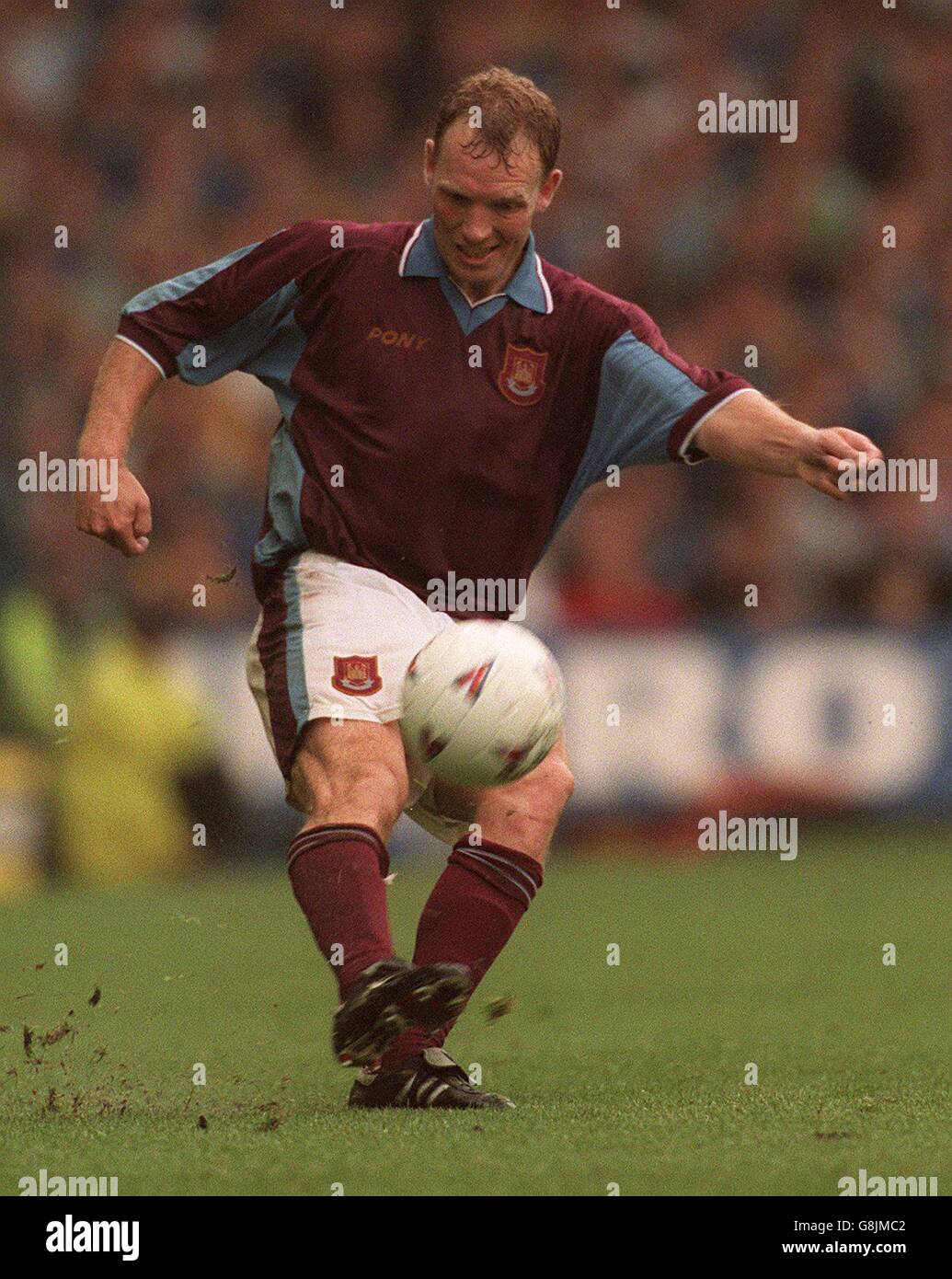 Soccer - FA Carling Premiership - Everton v West Ham United. Tim ...